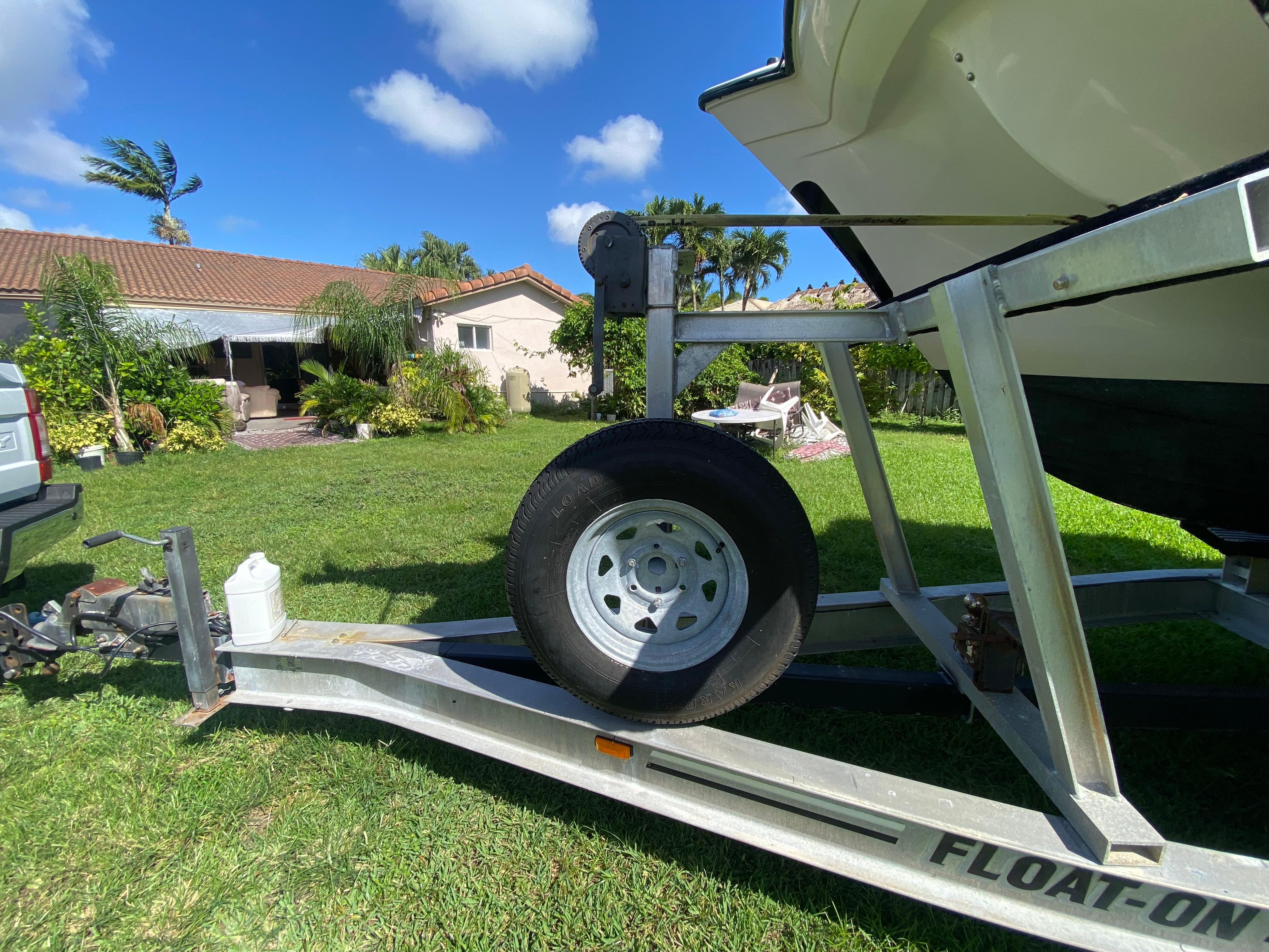 1999 Grady-White F-26 Tigercat Katamaran Kaufen - YachtWorld