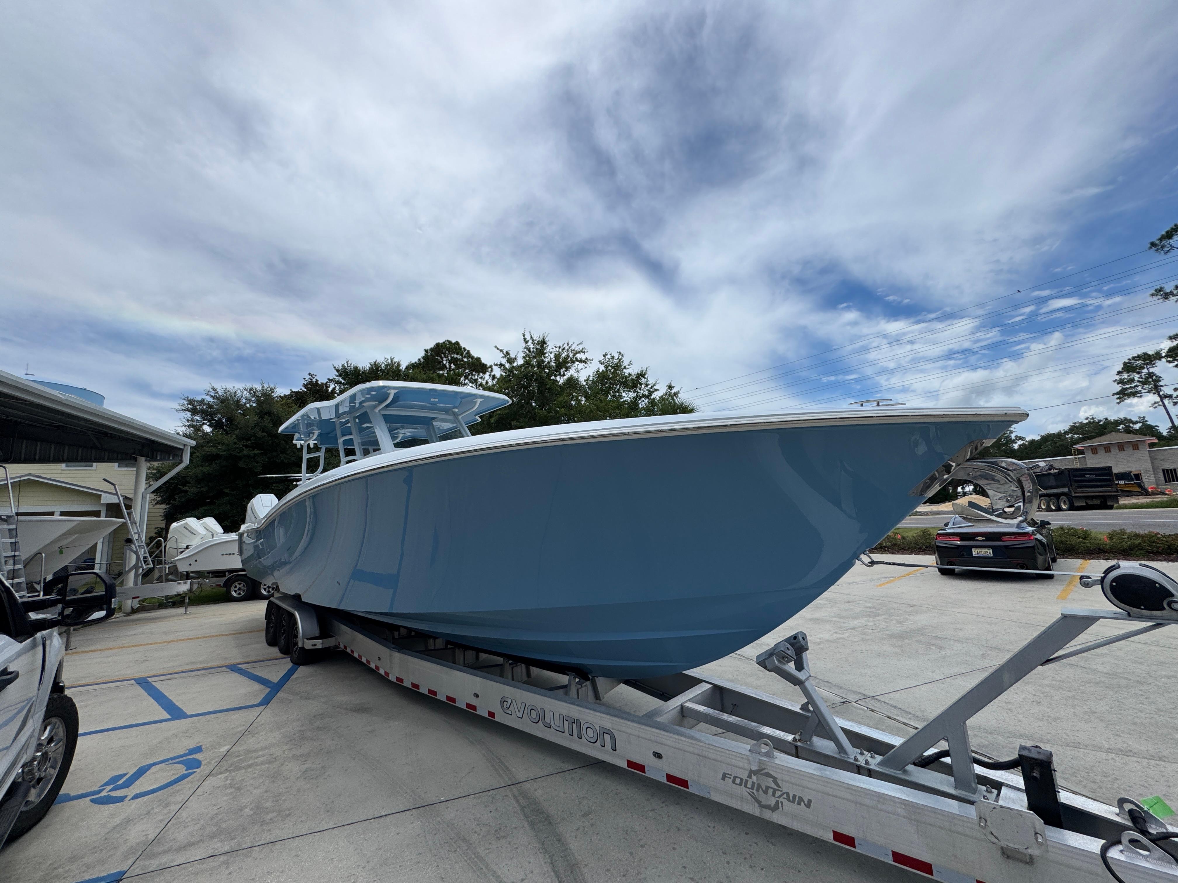 2026 Invincible 43 Open Fisherman Center Console for sale - YachtWorld