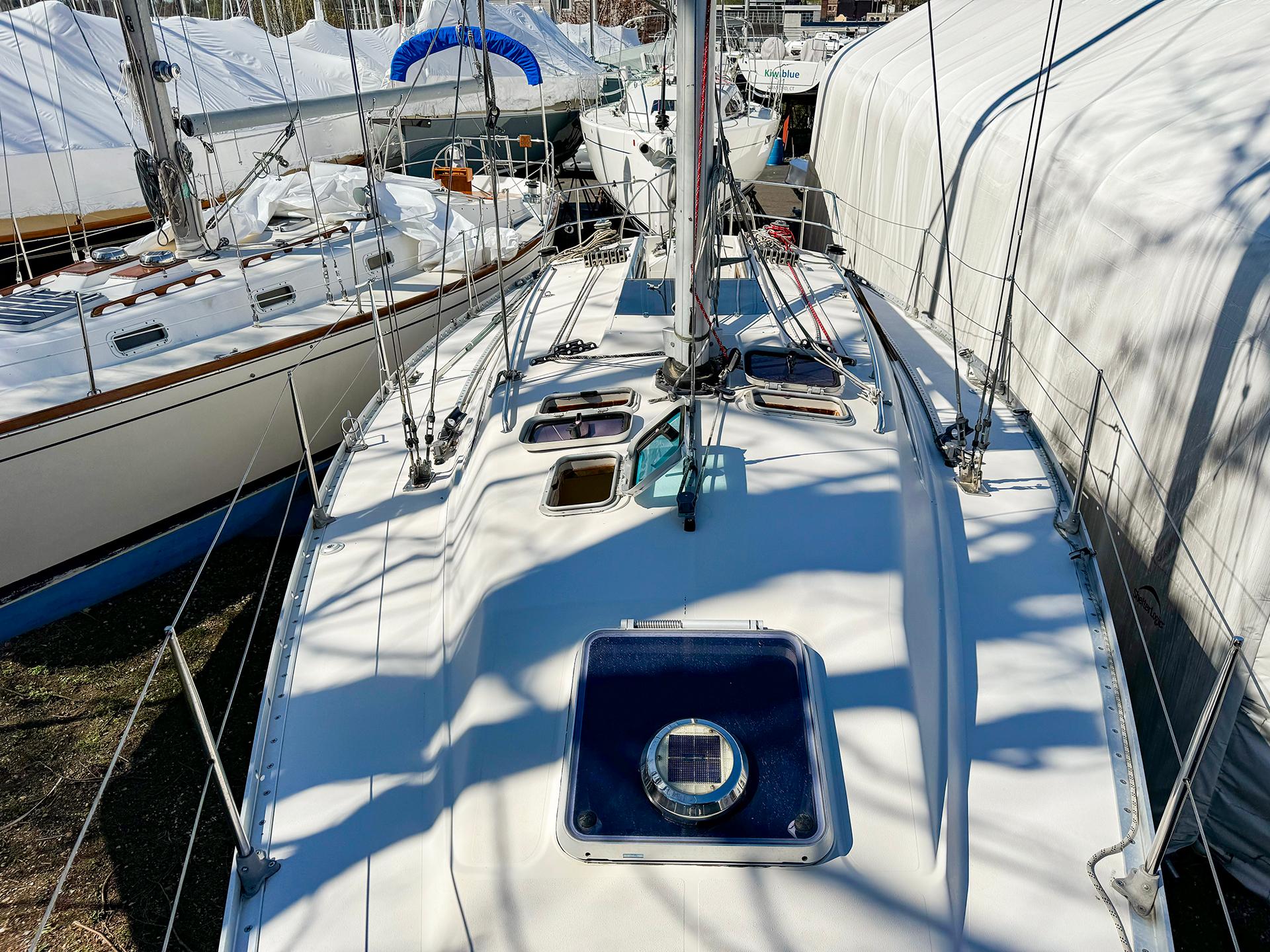 1988 CS 36 Merlin Sloop for sale - YachtWorld