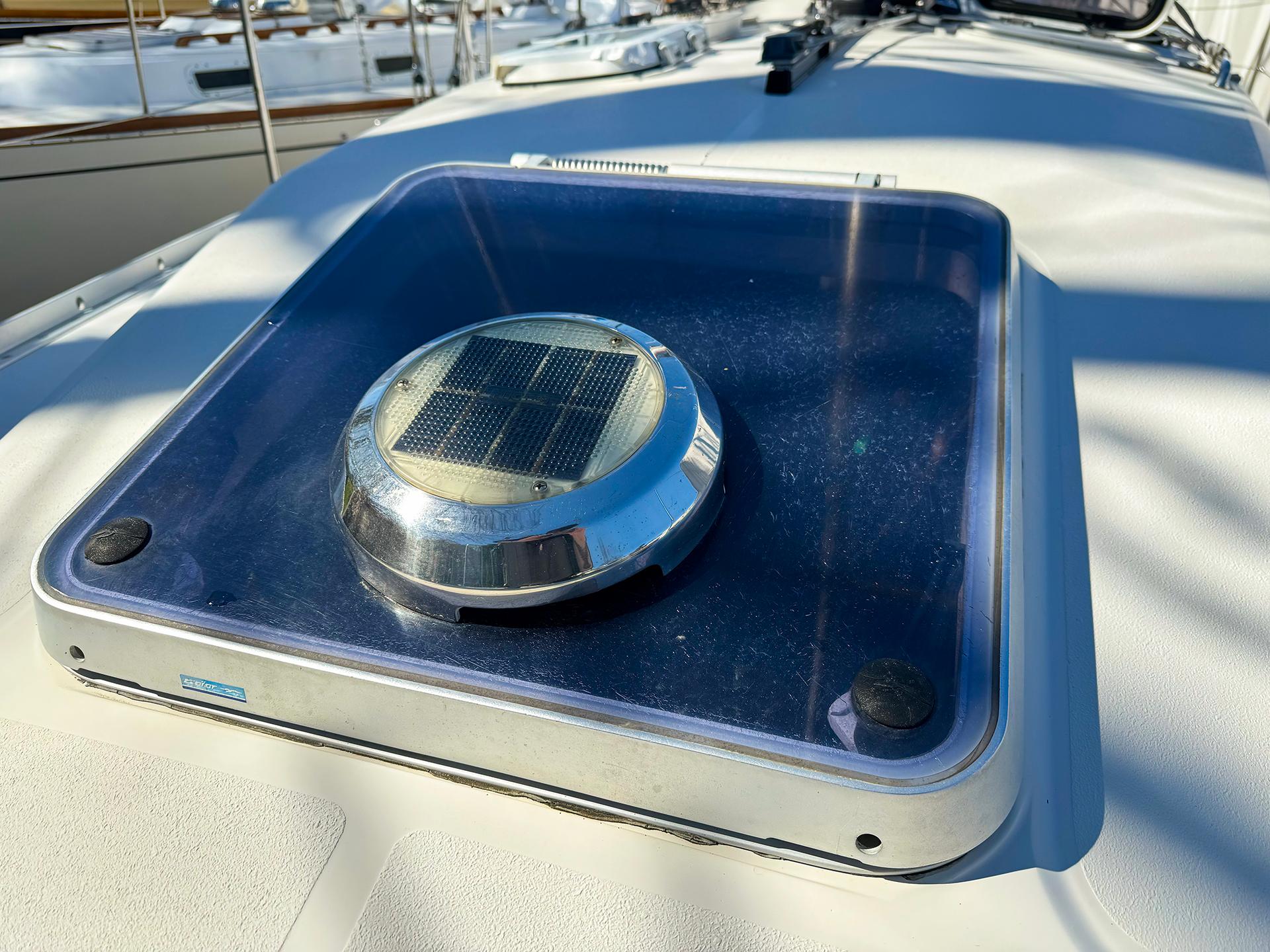 1988 CS 36 Merlin Sloop for sale - YachtWorld