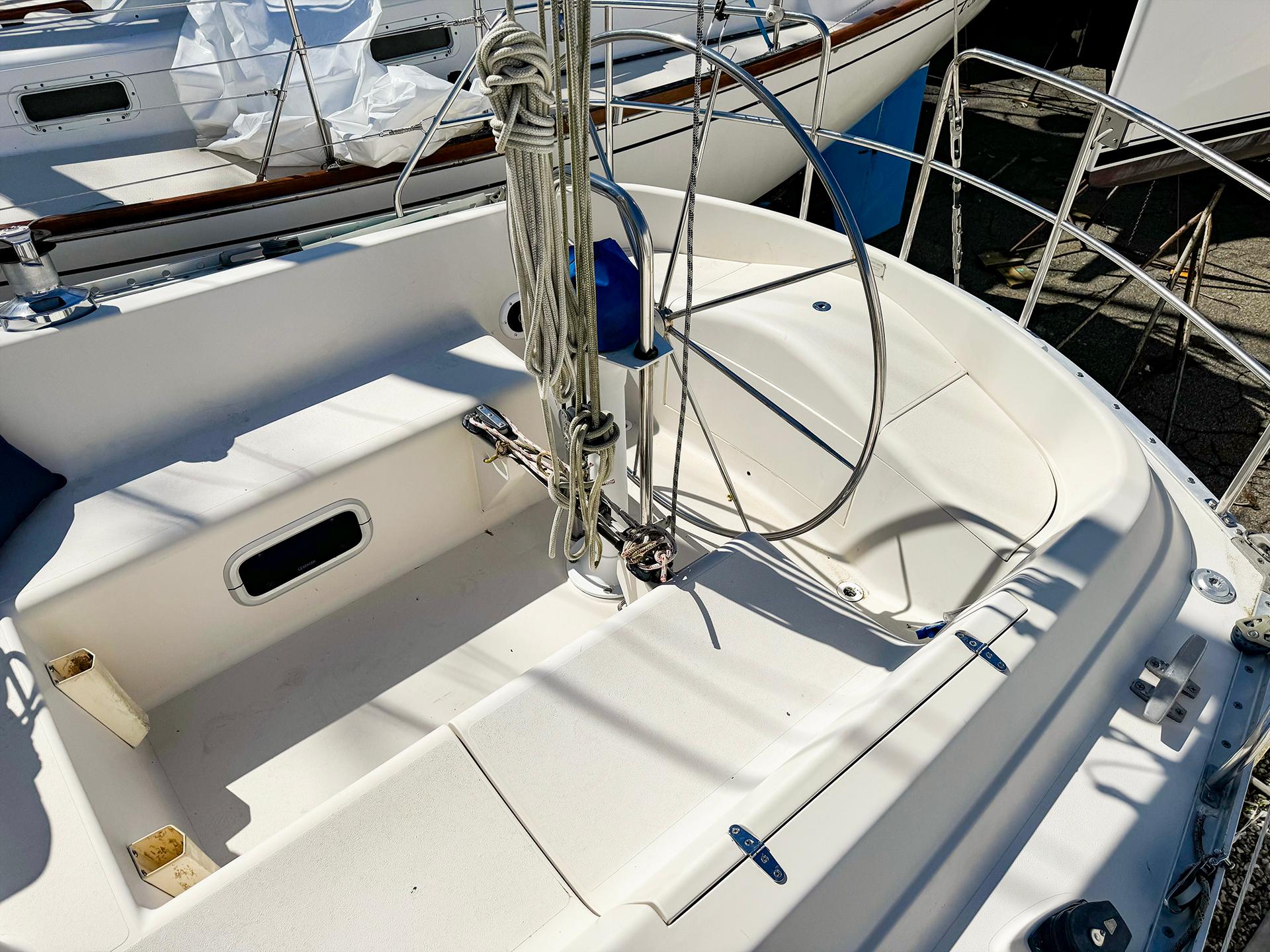 1988 CS 36 Merlin Sloop for sale - YachtWorld