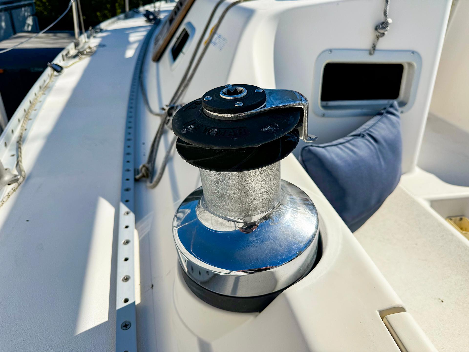 1988 CS 36 Merlin Sloop for sale - YachtWorld