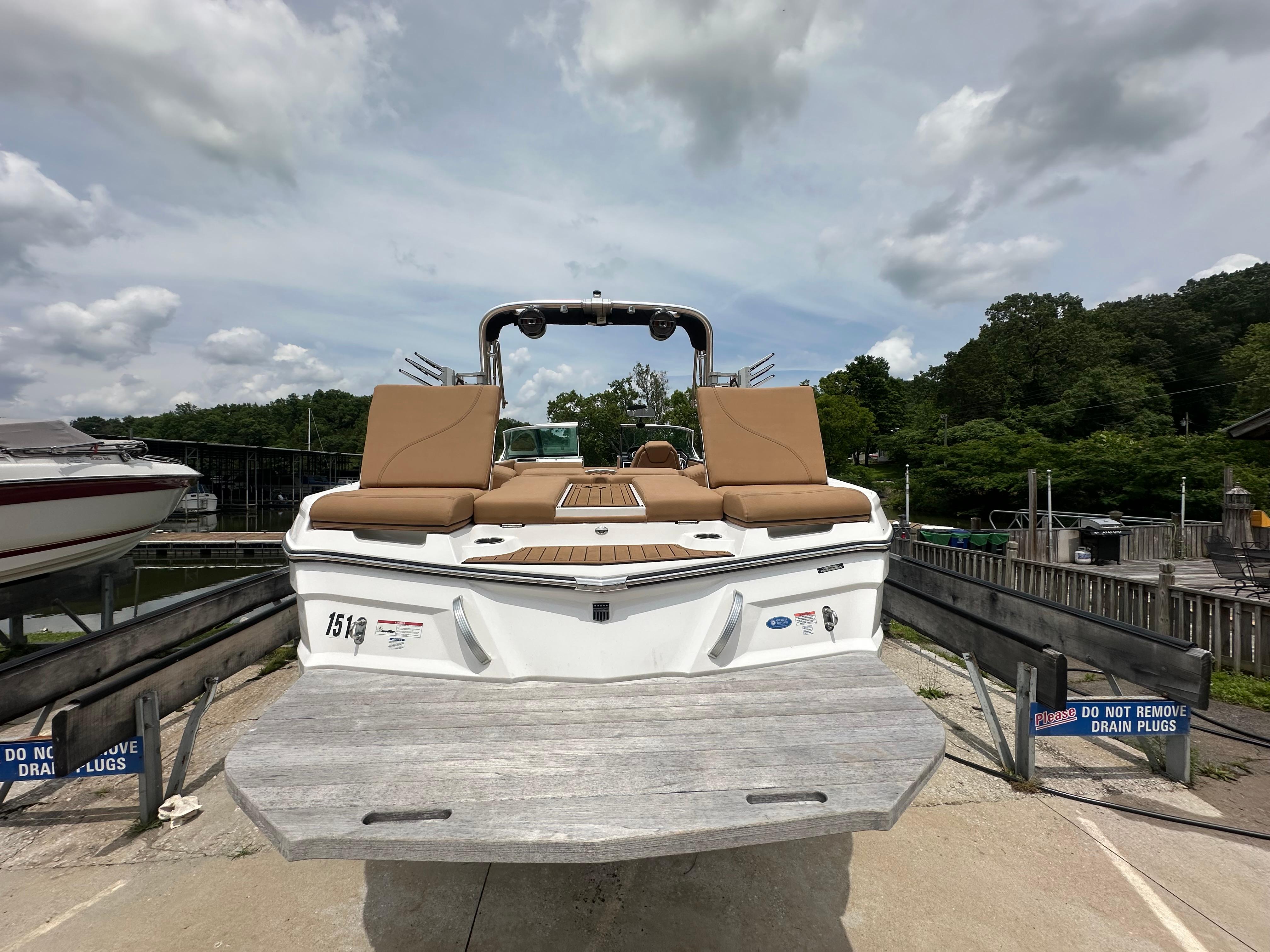 2021 MasterCraft XT25 Ski and Wakeboard for sale - YachtWorld