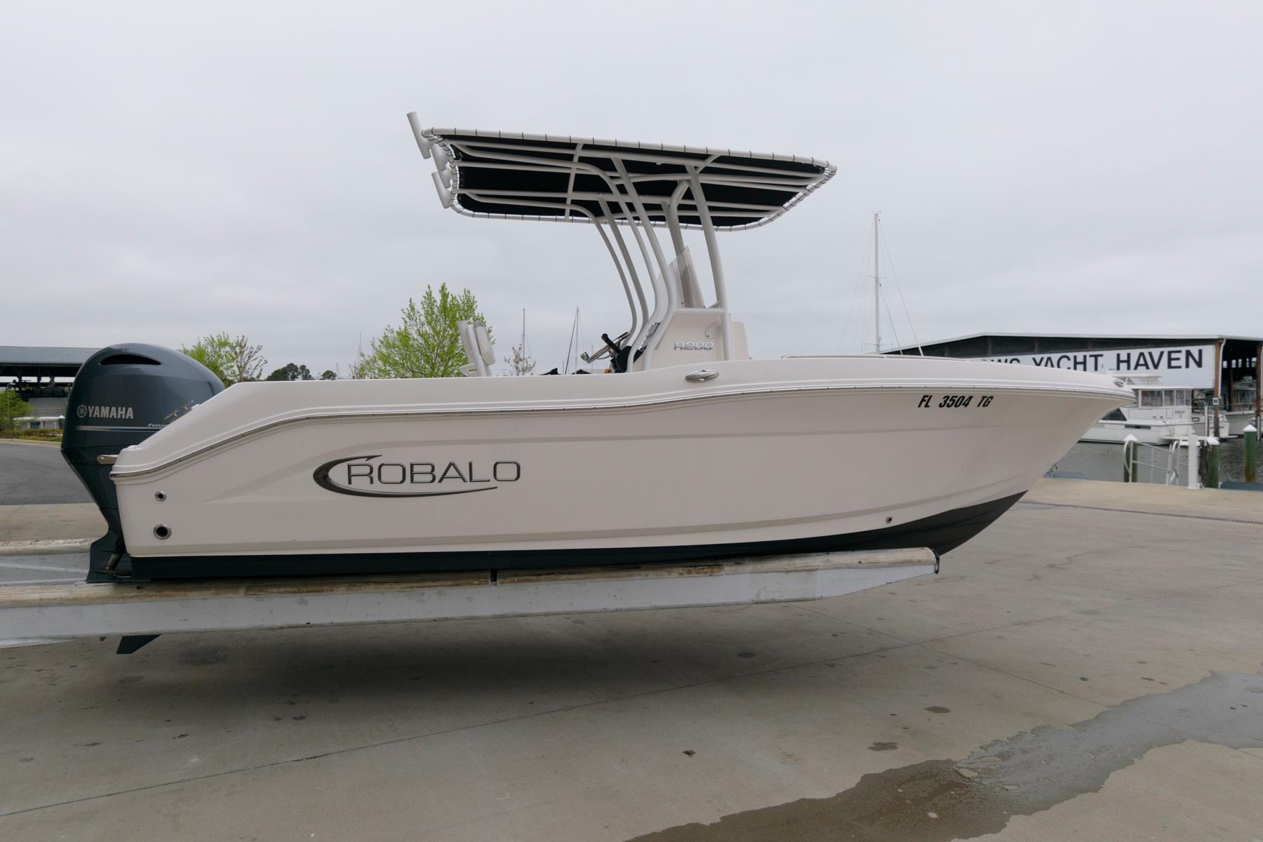2022 Robalo R200 Center Console Center Console for sale - YachtWorld