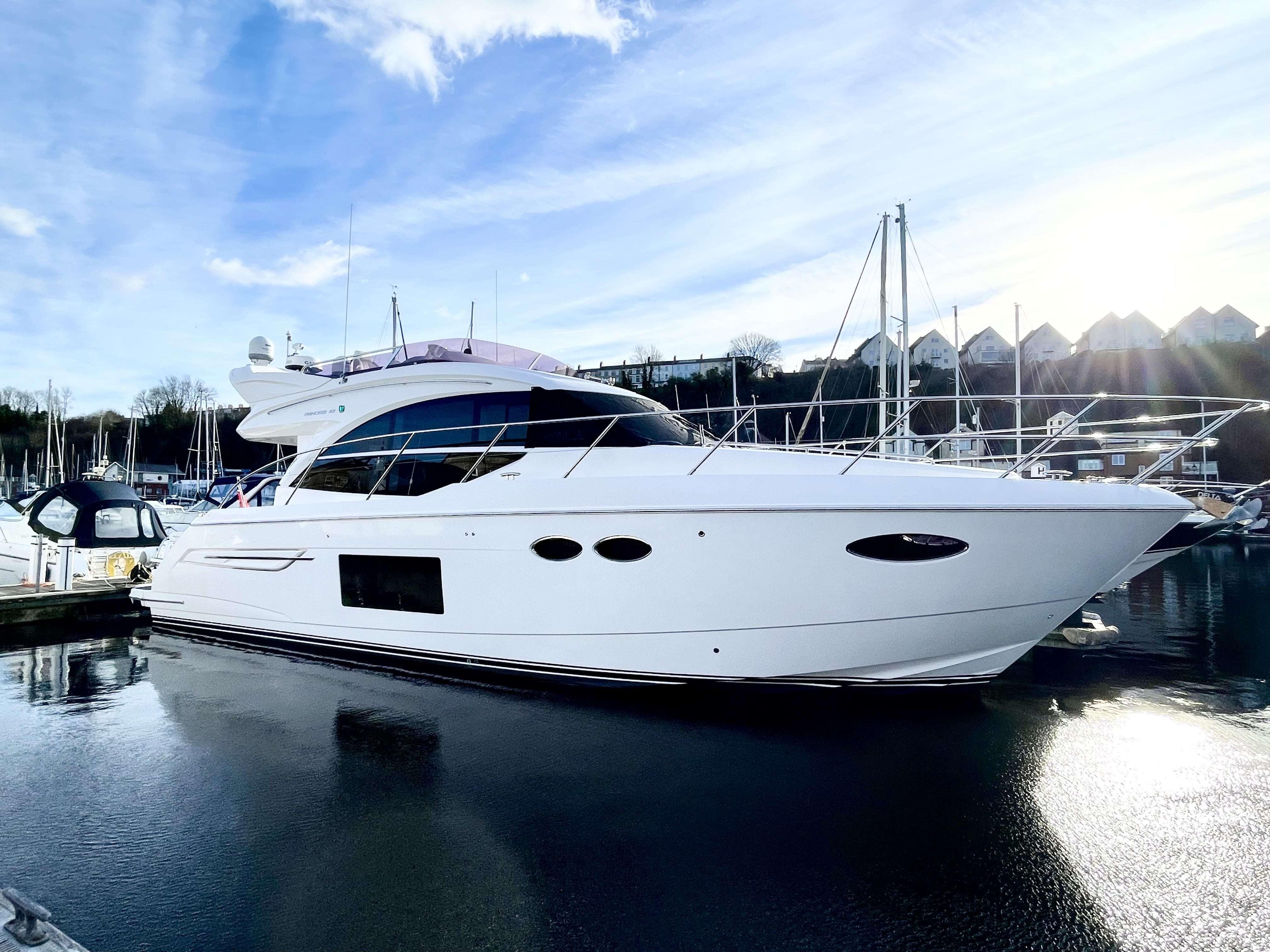 2018 Princess P49 Sports Cruiser for sale - YachtWorld