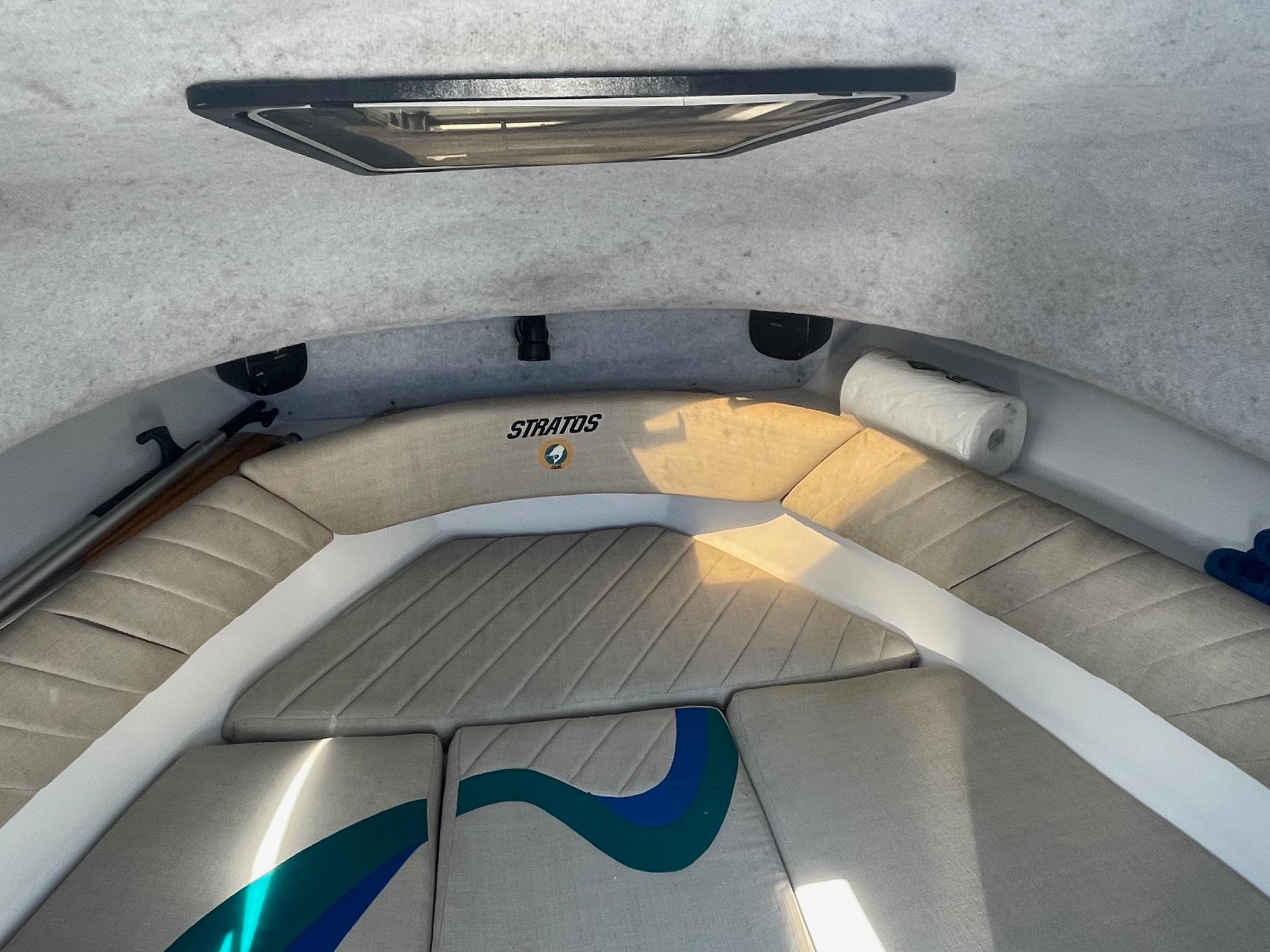 1998 Stratos 21 Walkaround Cuddy Walkaround boten te koop- YachtWorld