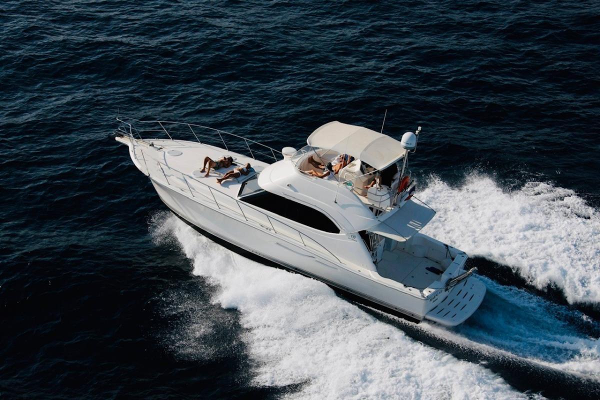 Used Riviera 42 in 83 - Var - iNautia