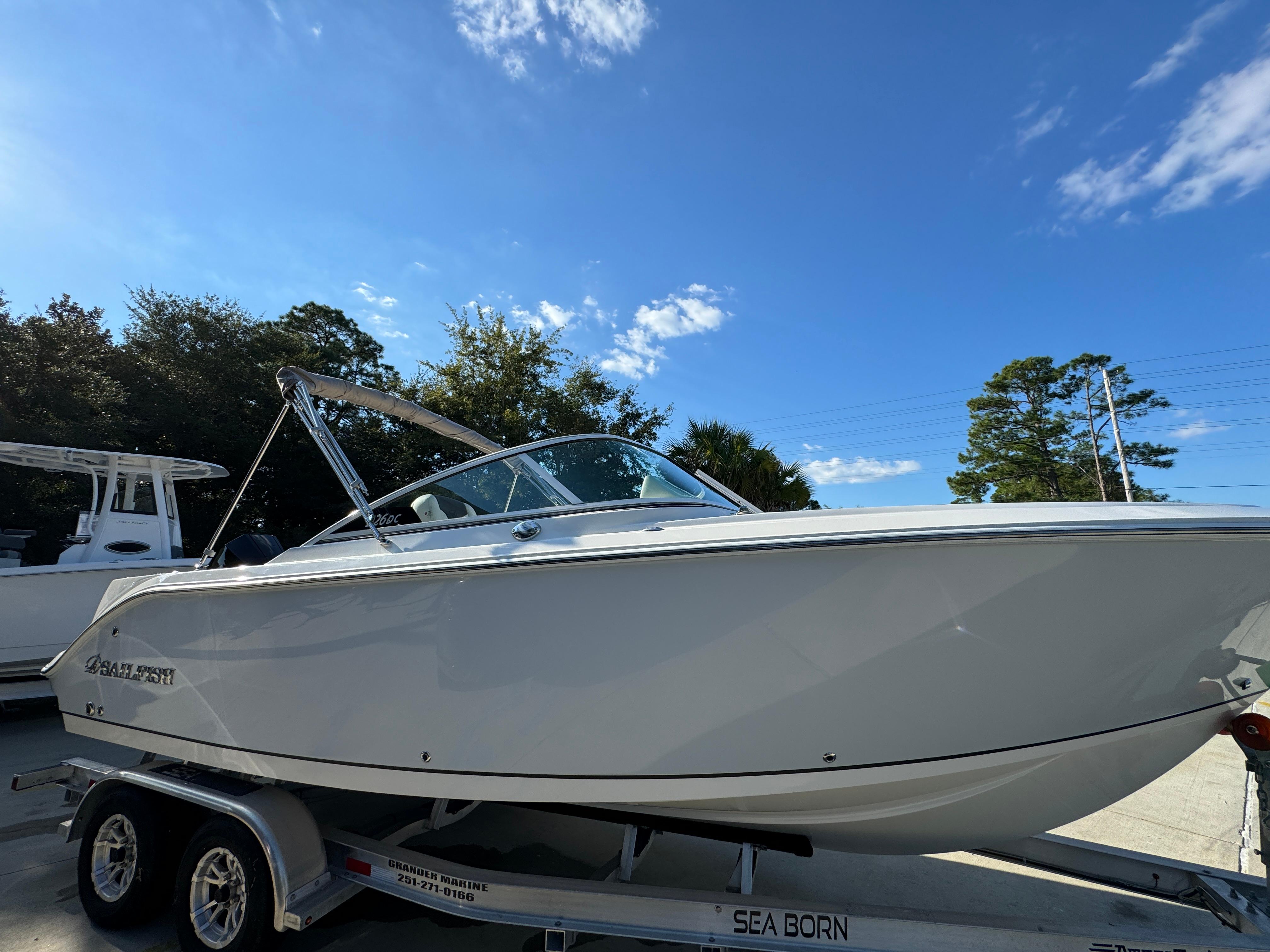 2025 Sailfish 236 DC Dual Console for sale - YachtWorld
