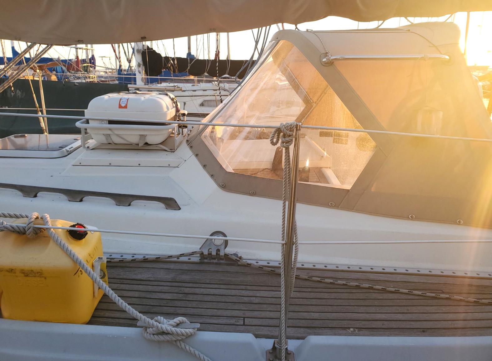 1981 Contest 38S Center Cockpit Centre Cockpit for sale - YachtWorld