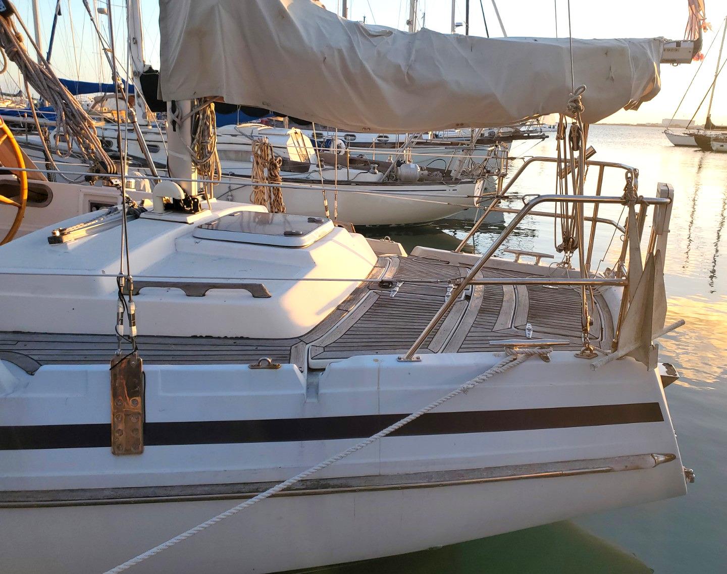 1981 Contest 38S Center Cockpit Centre Cockpit for sale - YachtWorld