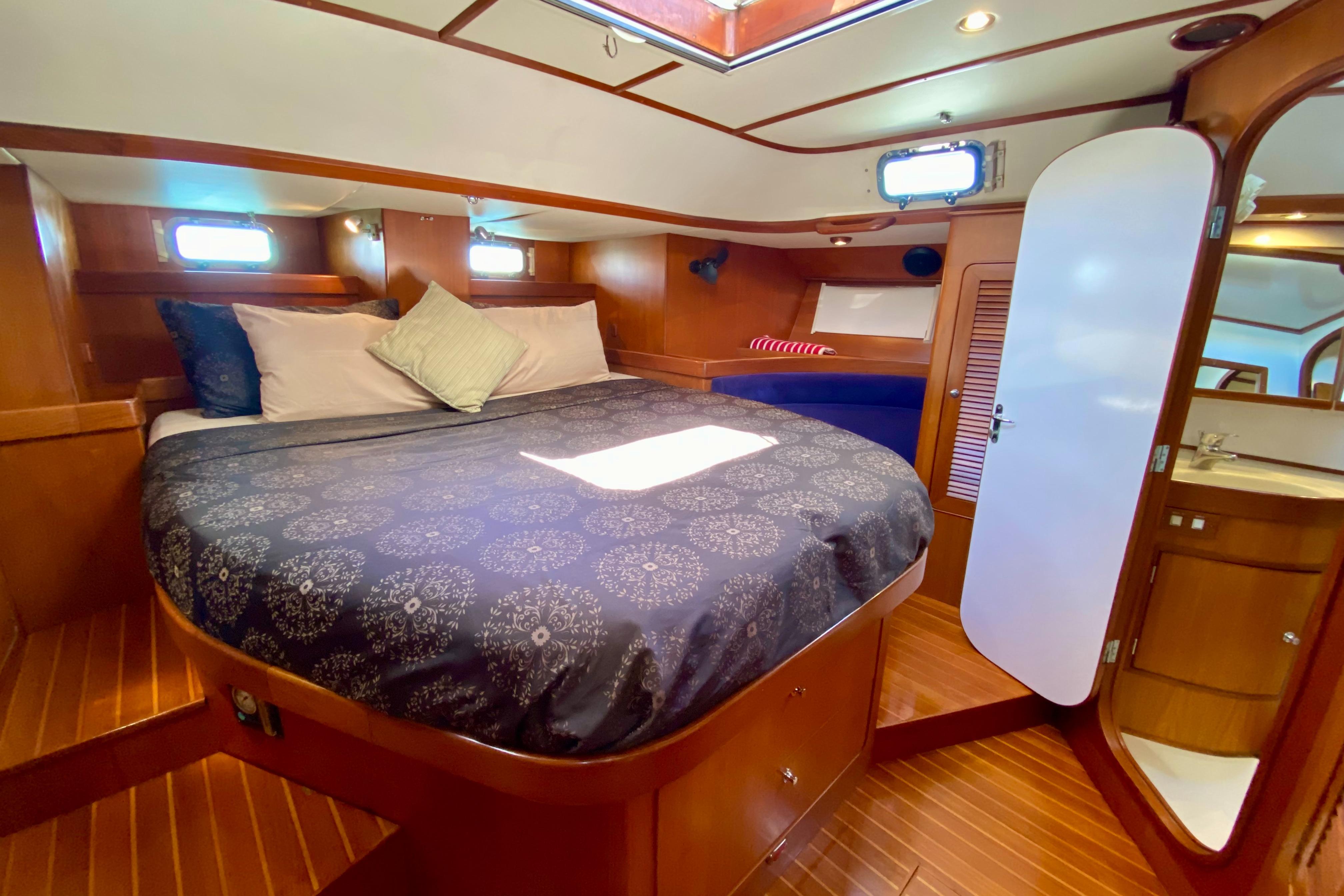 2004 Hylas 54 Cruiser for sale - YachtWorld