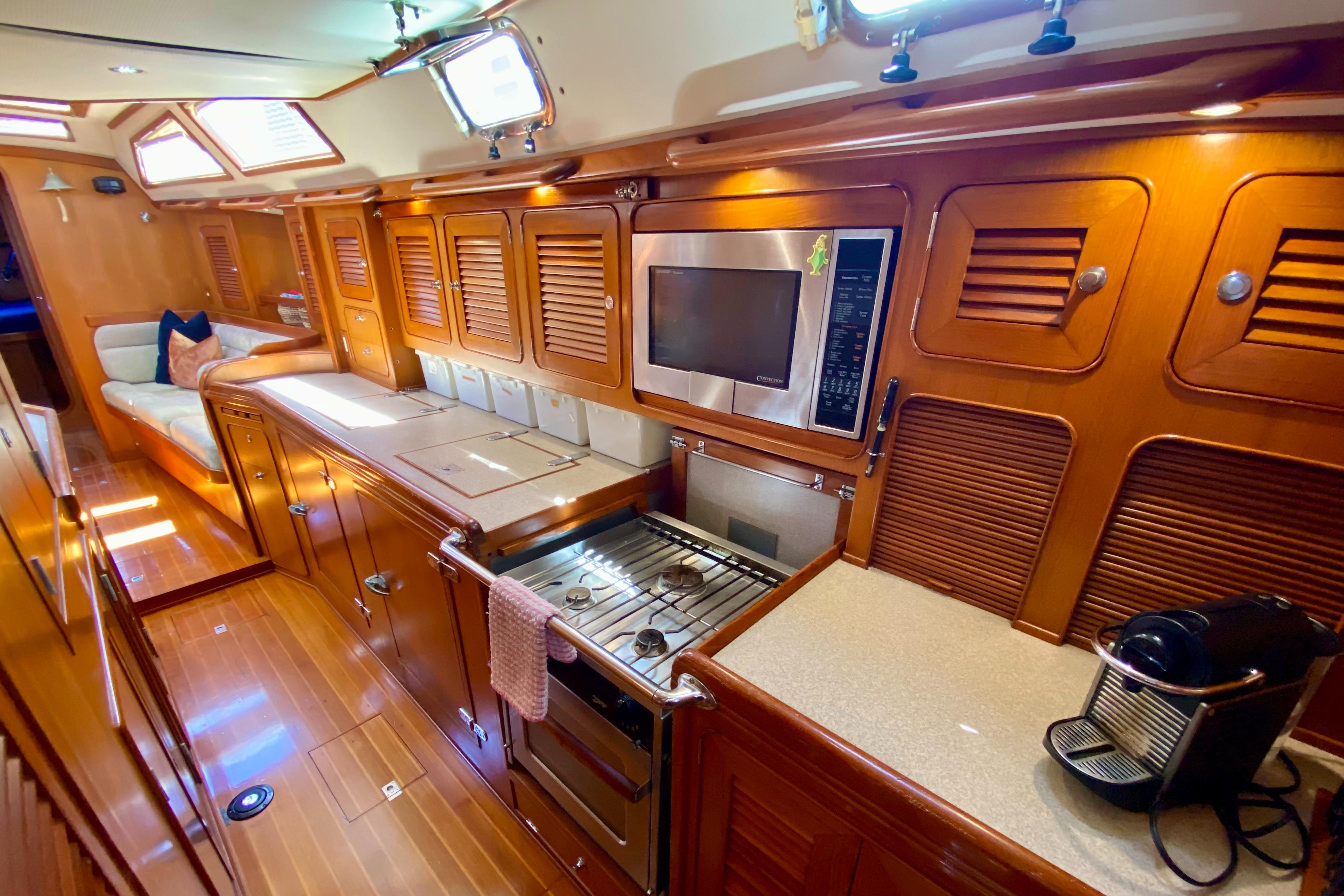 2004 Hylas 54 Cruiser for sale - YachtWorld