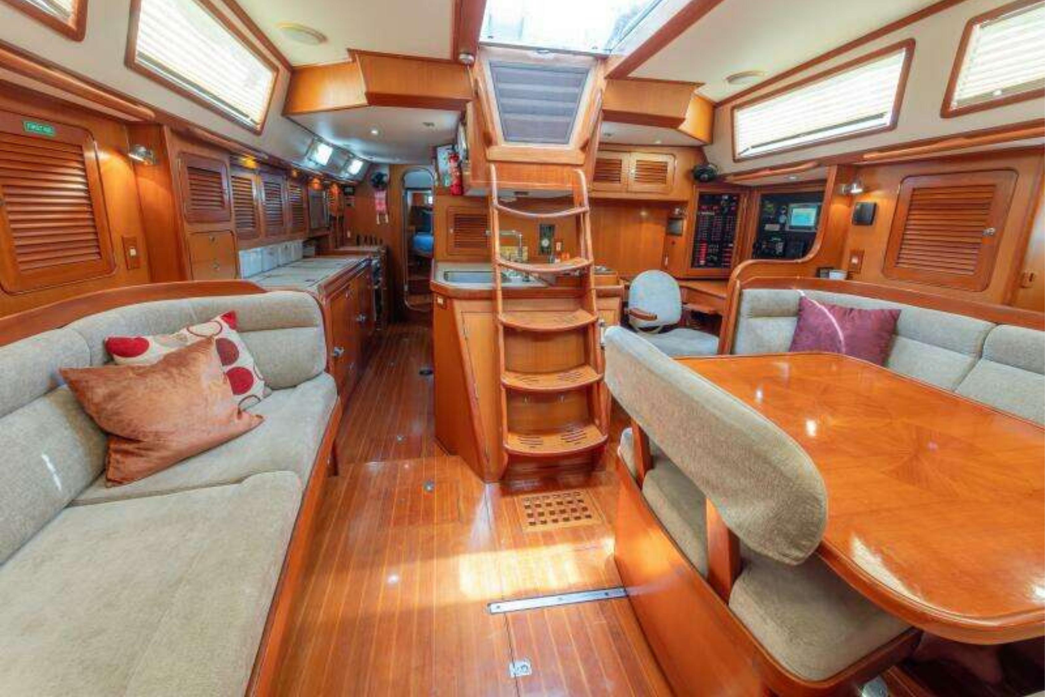 2004 Hylas 54 Cruiser for sale - YachtWorld