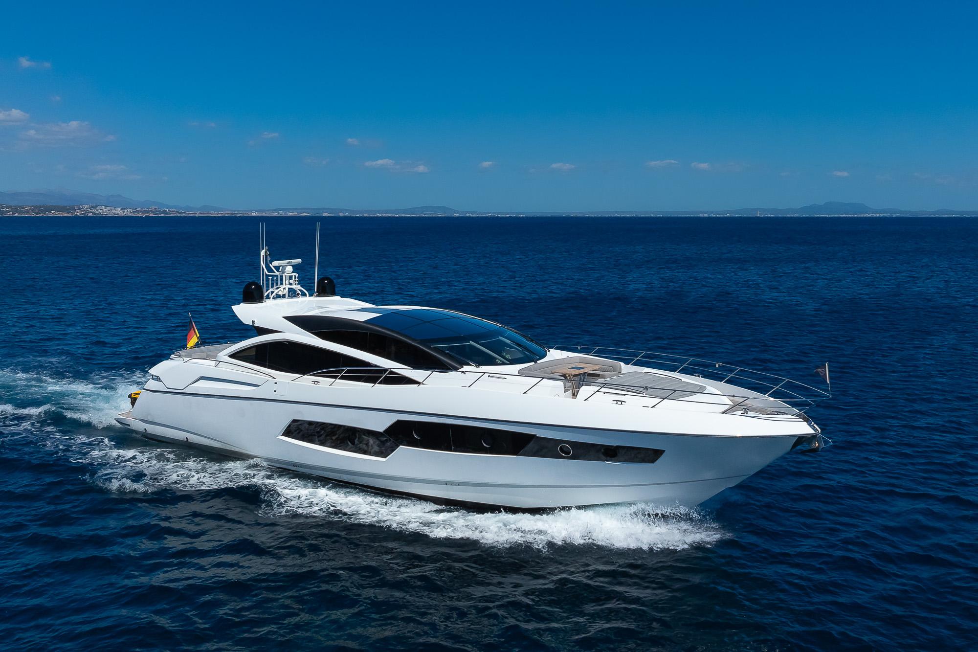 2013 Motor Yachts Sunseeker for sale - YachtWorld
