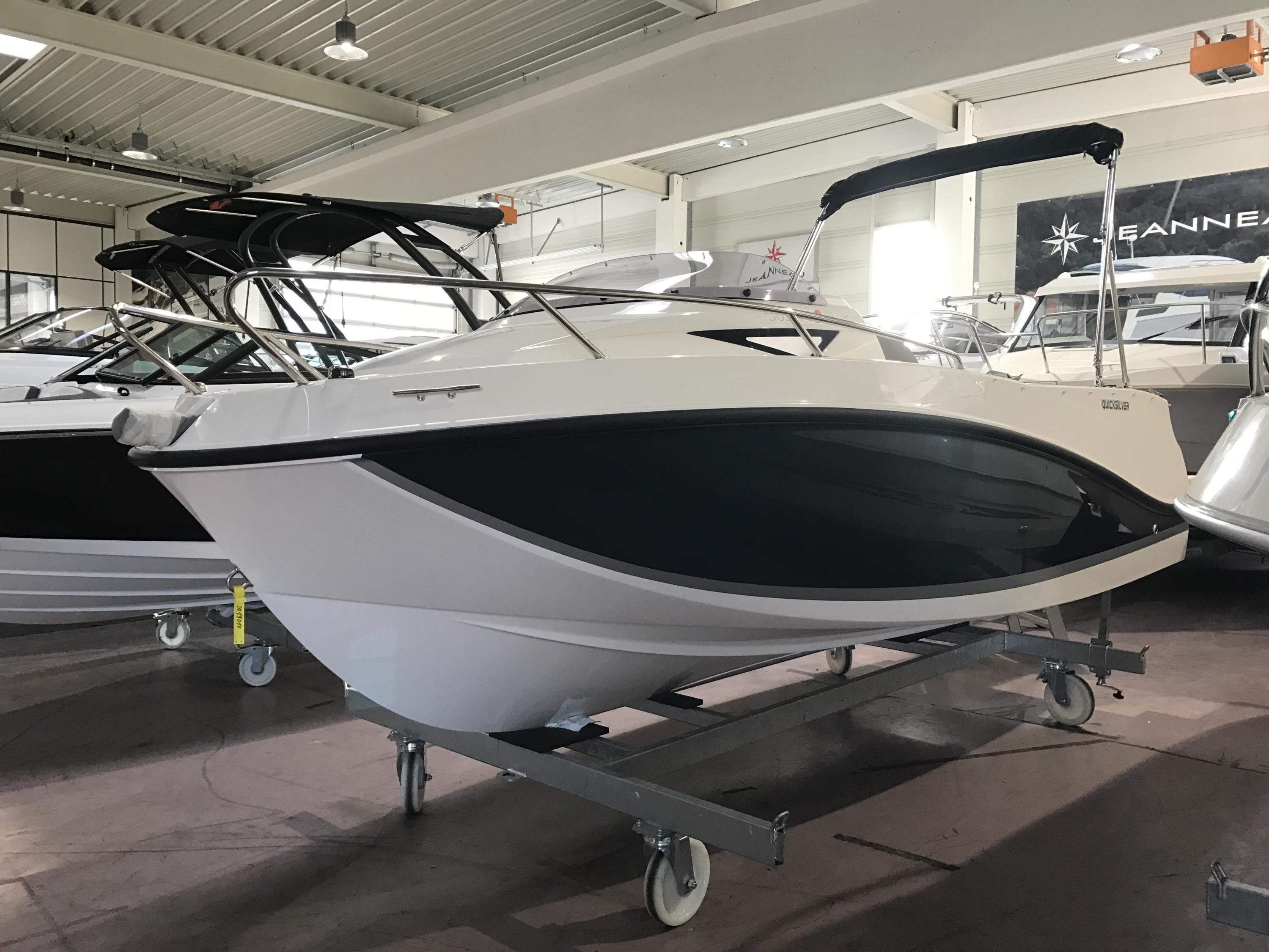 Quicksilver Activ 505 Cabin | 2023 | 5m - Bavaria | Boatshop24