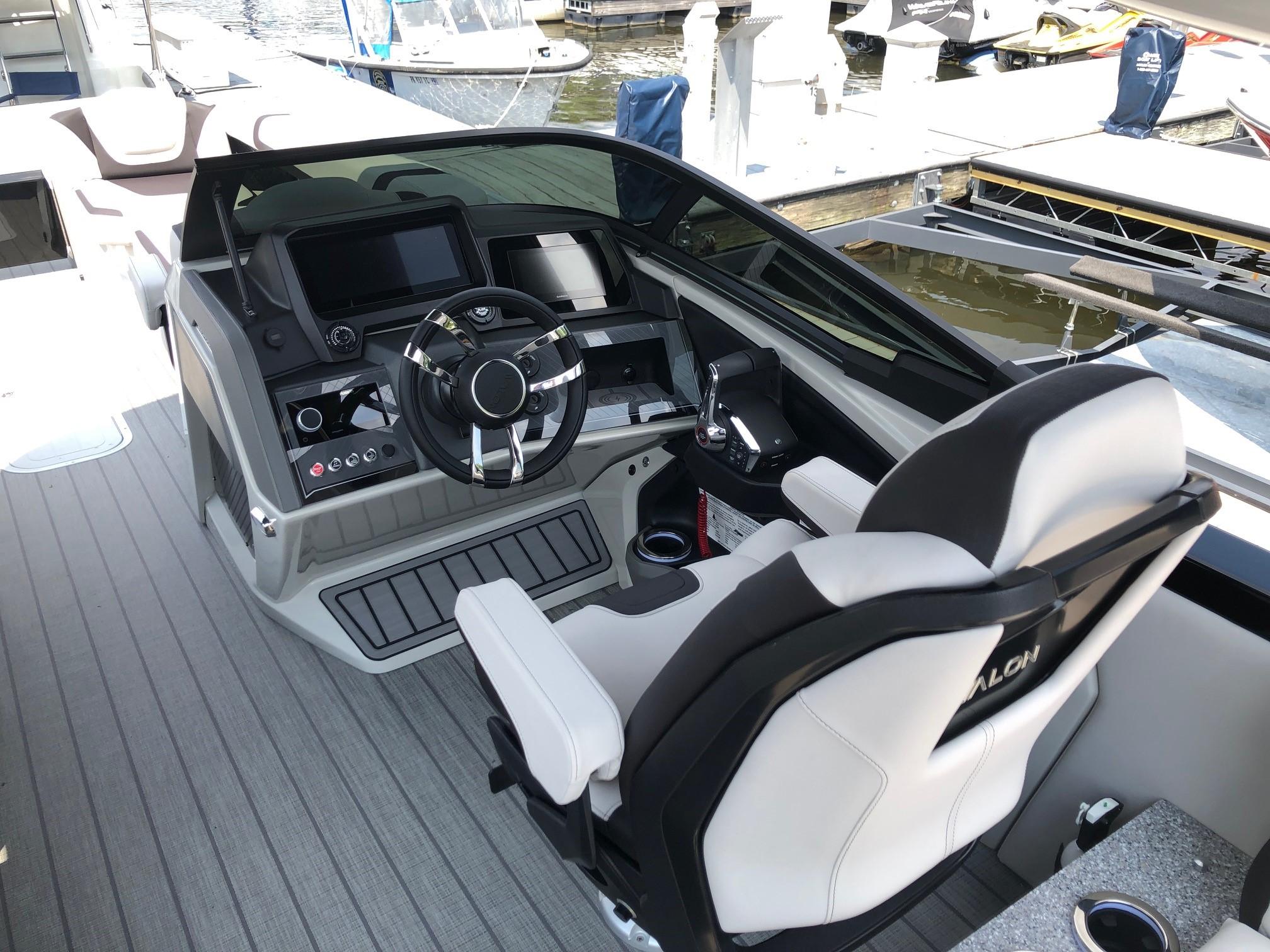 2024 Avalon Excalibur - 27' Pontoon for sale - YachtWorld