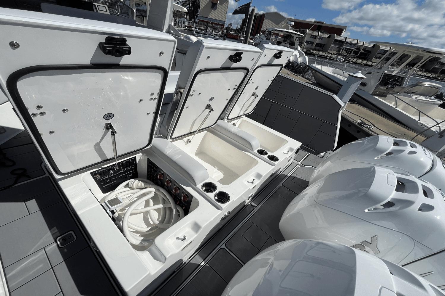 2023 Aviara AV40 Outboard Runabout for sale - YachtWorld