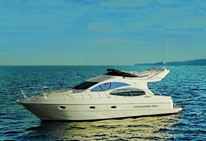 Used 2001 Azimut 42 | TopBoats