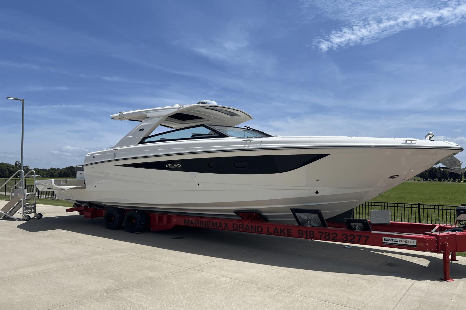 2020 Sea Ray SLX 350 Unspecified for sale - YachtWorld