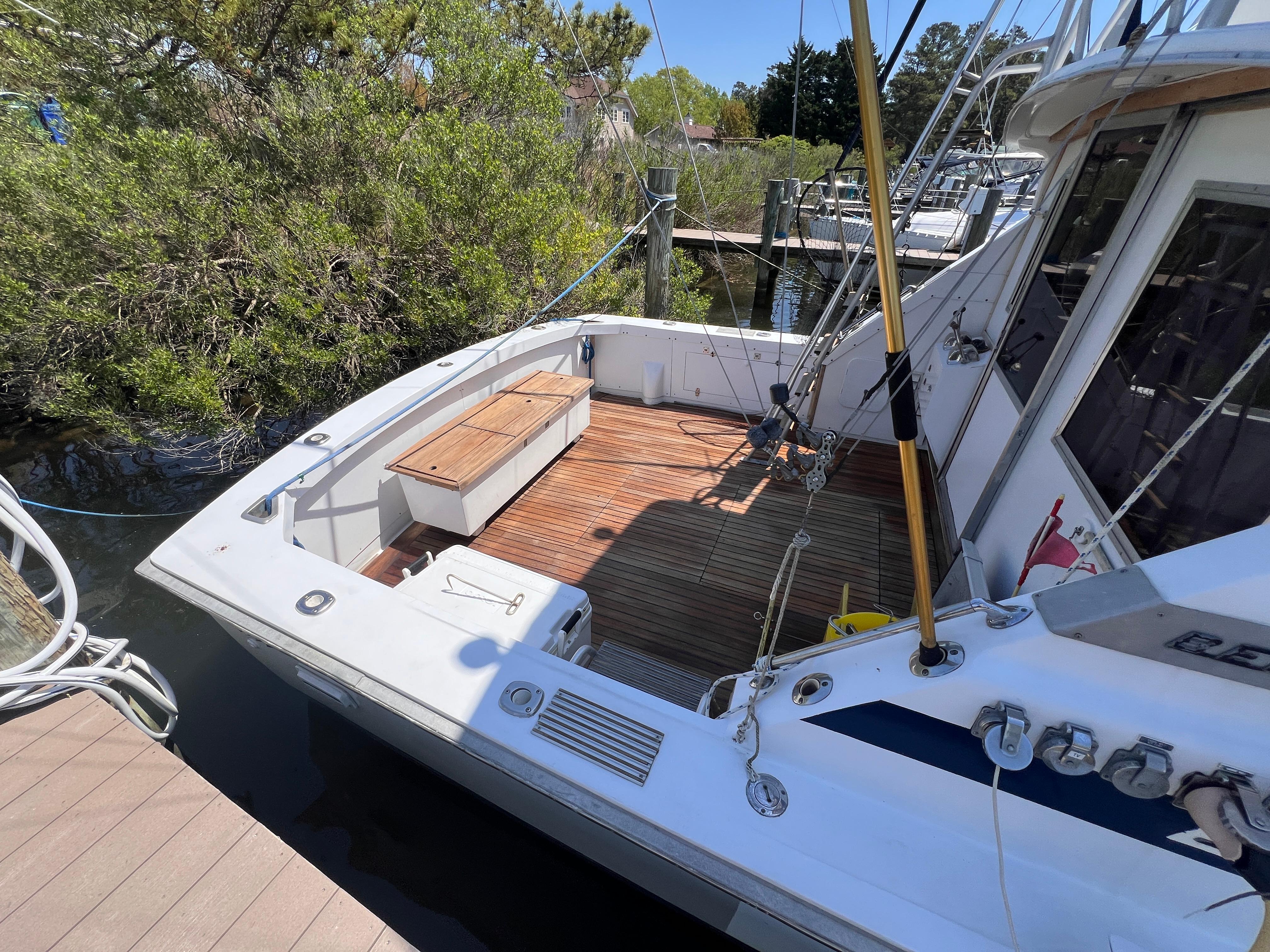 1982 Bertram 35 Convertible Convertible for sale - YachtWorld