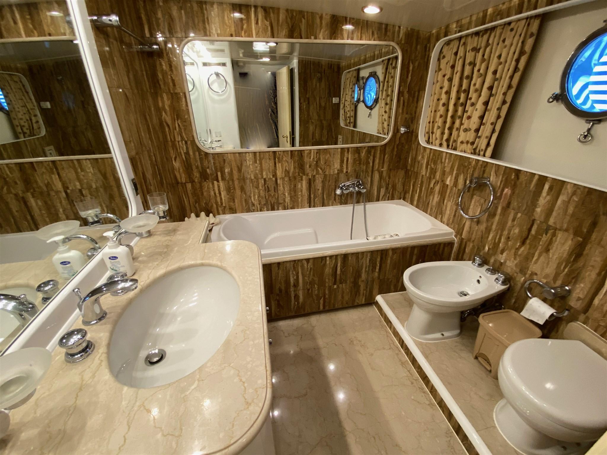 1986 Antique and Classic CRN for sale - YachtWorld