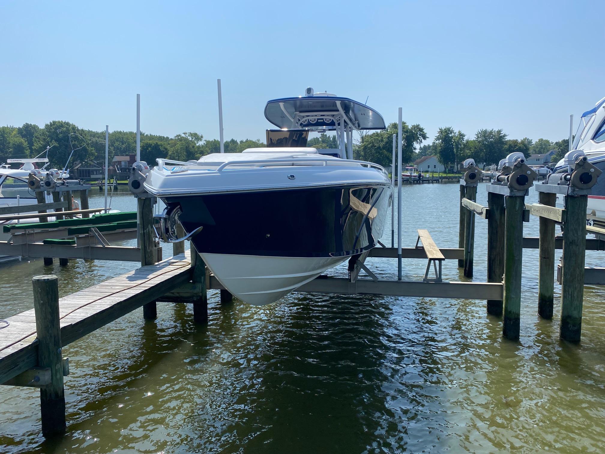 2016 Statement 38 Centre Console for sale - YachtWorld