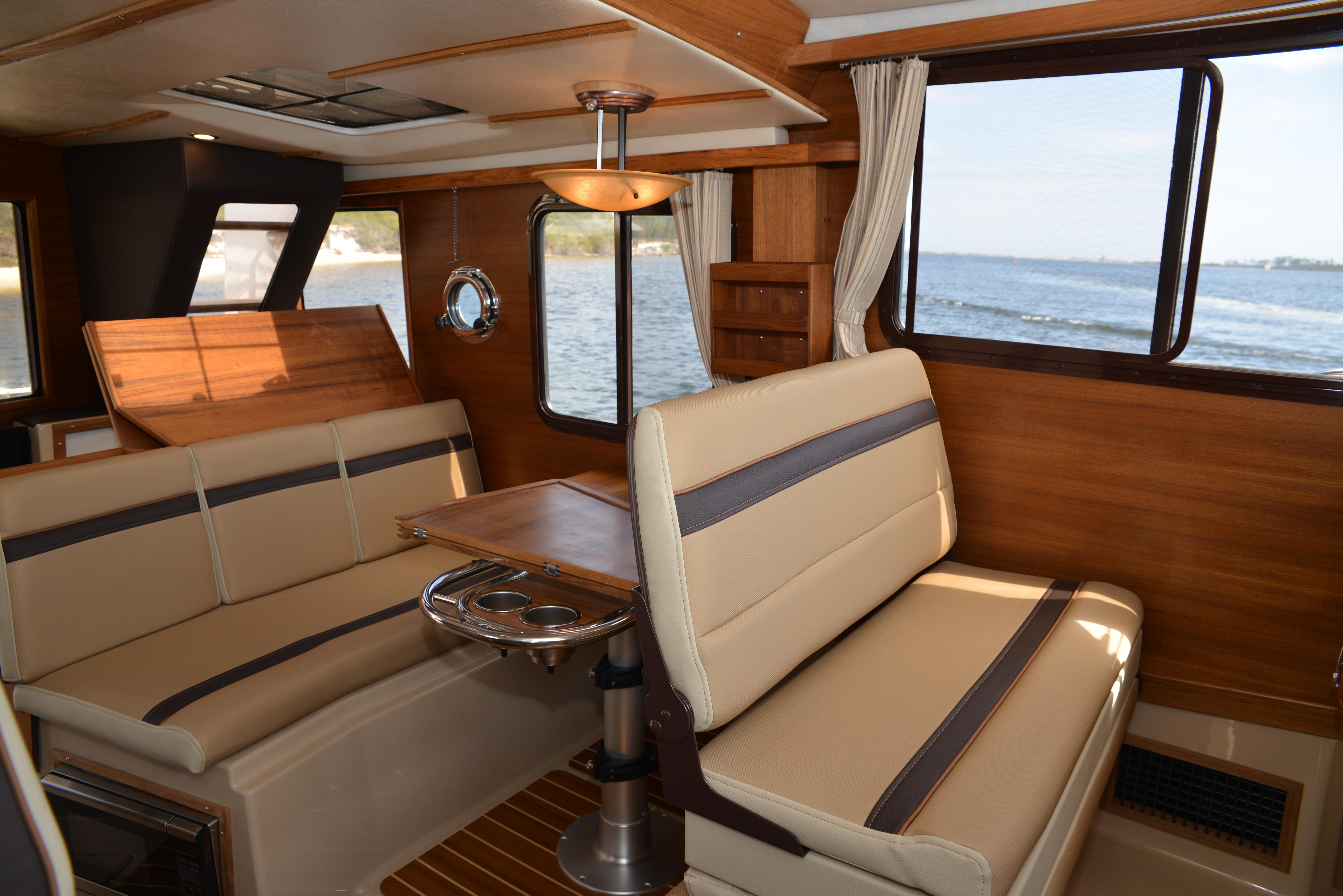 2020 Ranger Tugs R31 Command Bridge Pilothouse for sale - YachtWorld