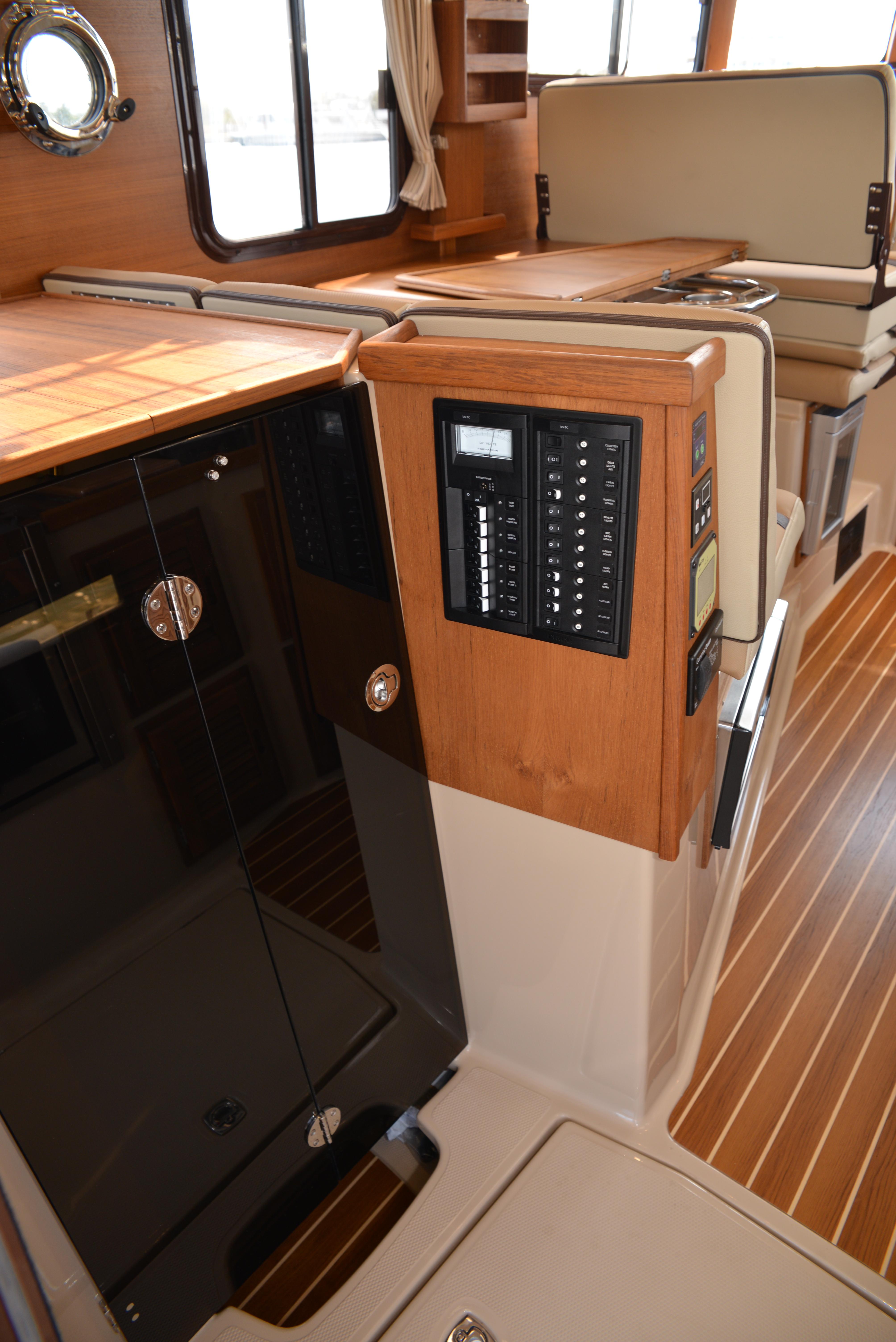 2020 Ranger Tugs R31 Command Bridge Pilothouse for sale - YachtWorld