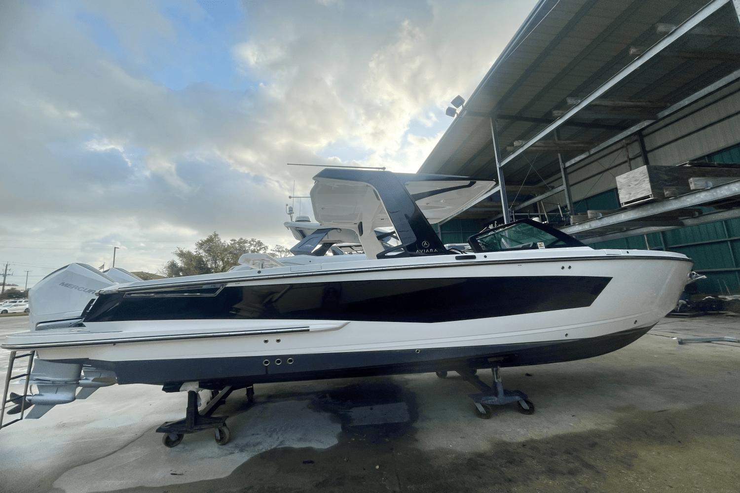 2021 Aviara AV32 Outboard Express Cruiser for sale - YachtWorld