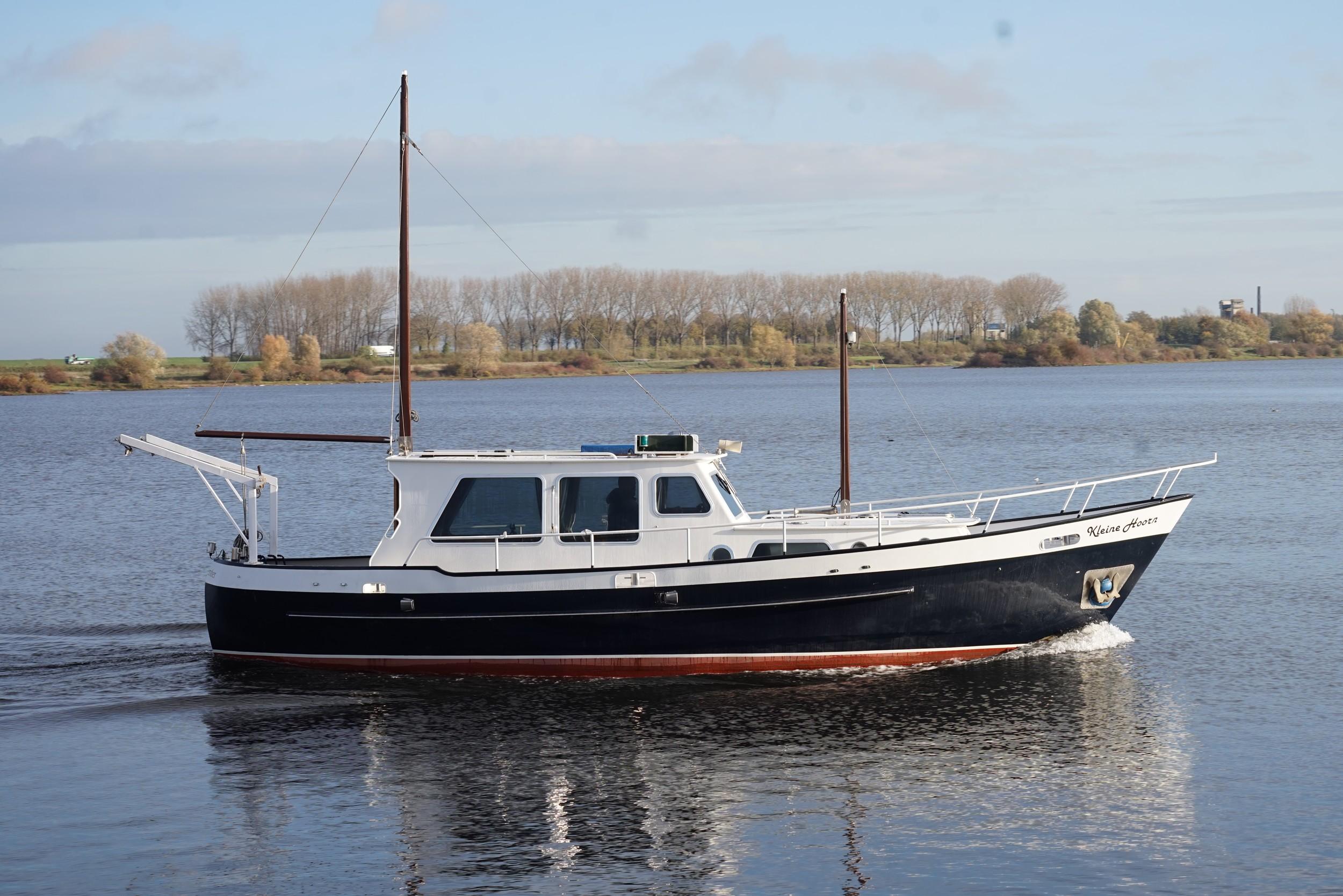 Tweedehands 1980 Bergumermeer 1000 Kotter In verkoophaven, Nederland ...