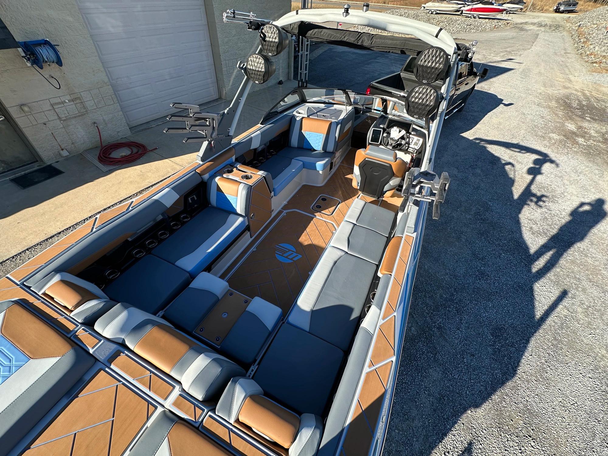 2024 Malibu Wakesetter 26 LSV Ski and Wakeboard for sale - YachtWorld