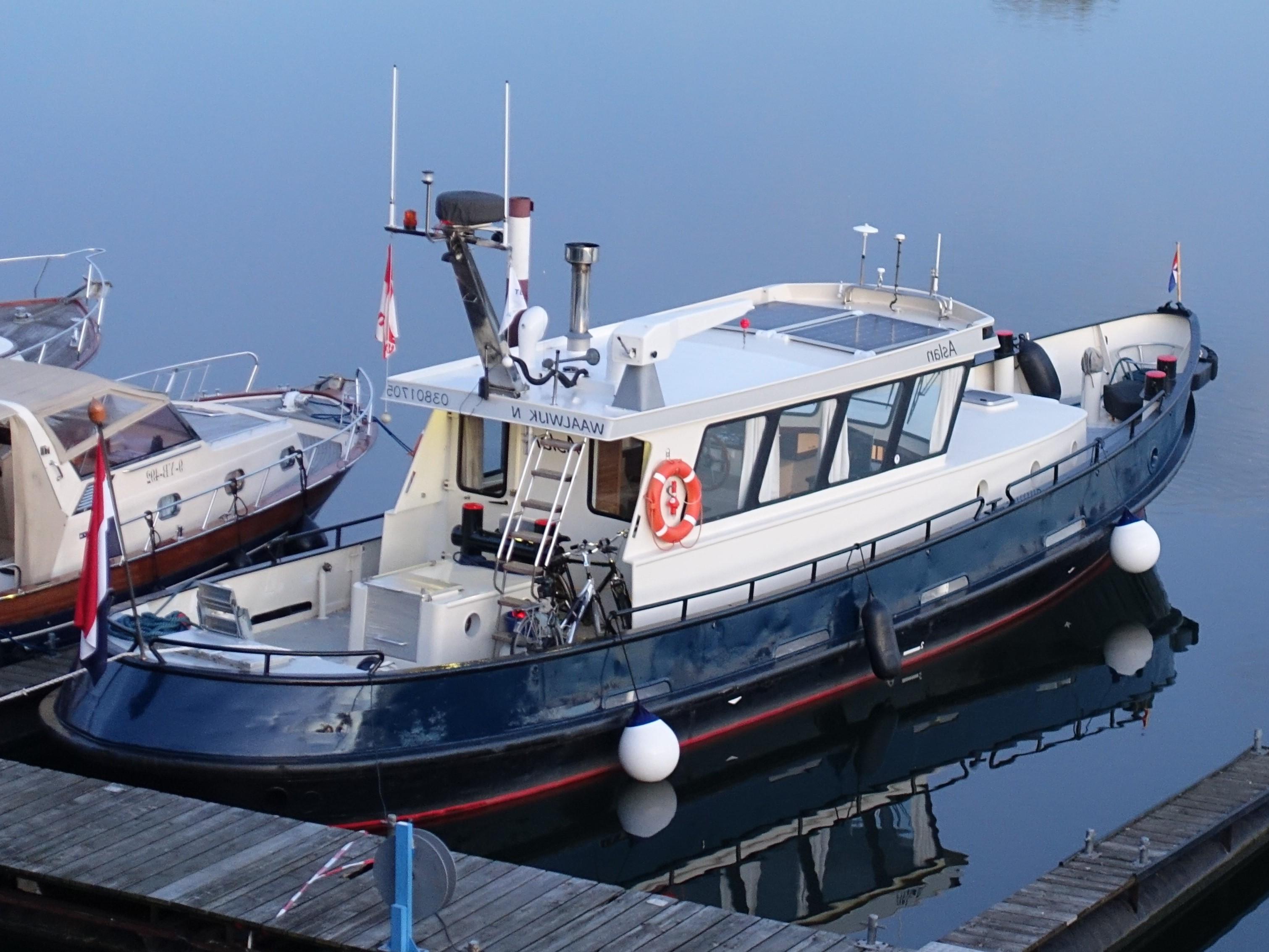 1955 Pilothouse Trawler 60 Styrehus til salg- YachtWorld