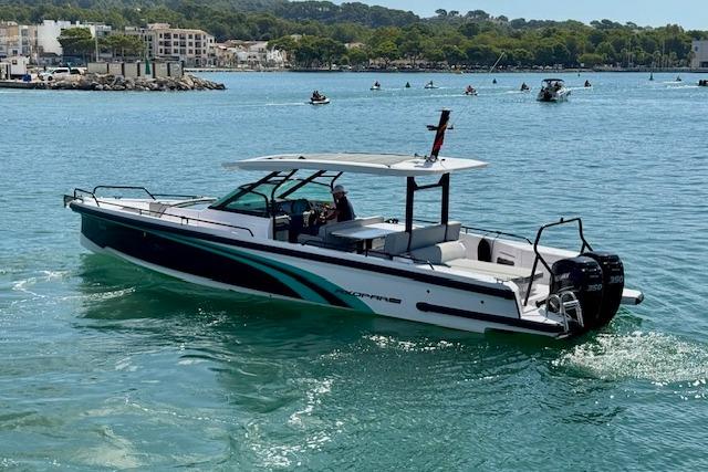 2022 Axopar 37 Sun Top Sports Cruiser for sale - YachtWorld
