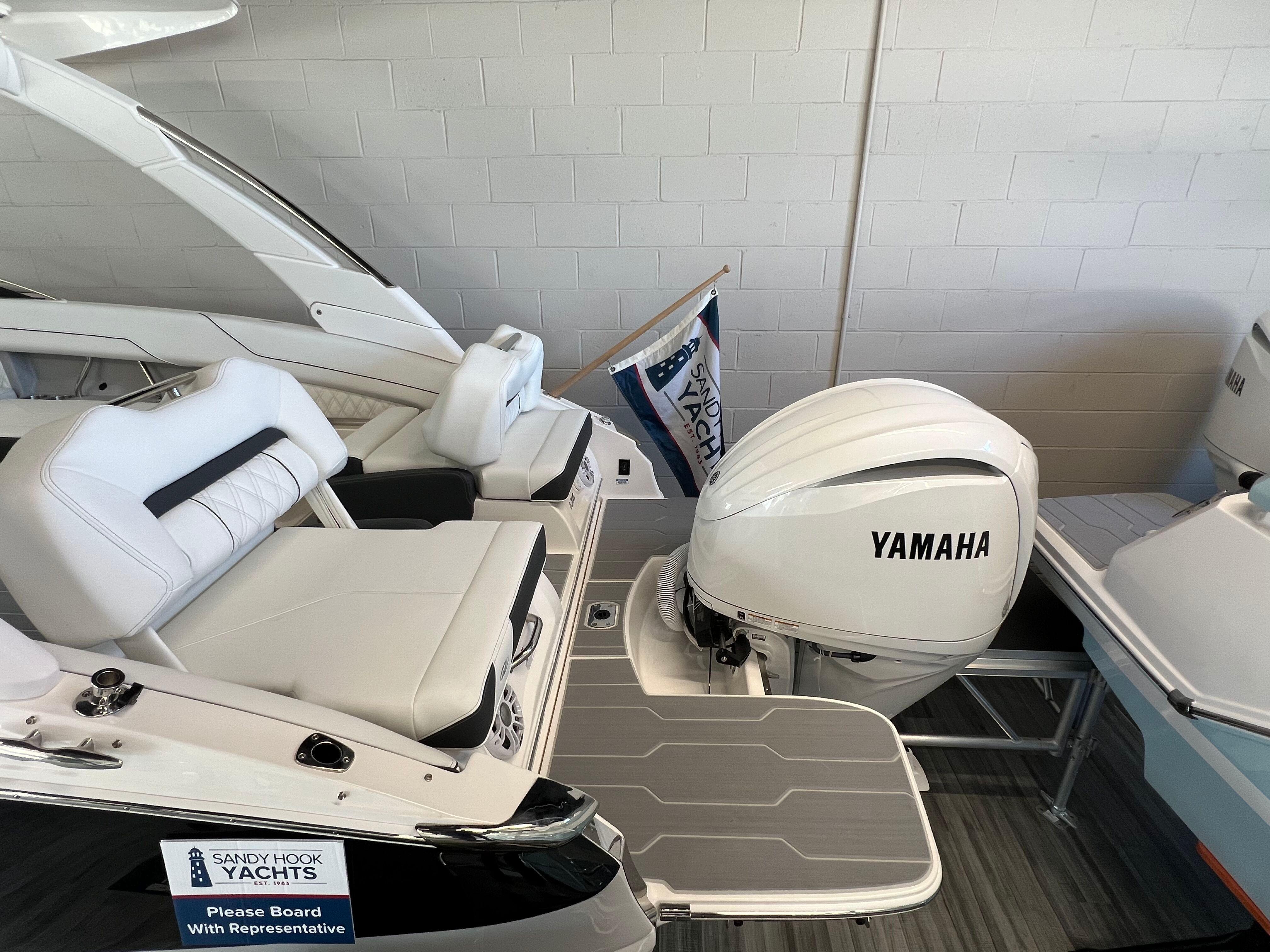 2024 Regal LX6 Bowrider à vendre - YachtWorld