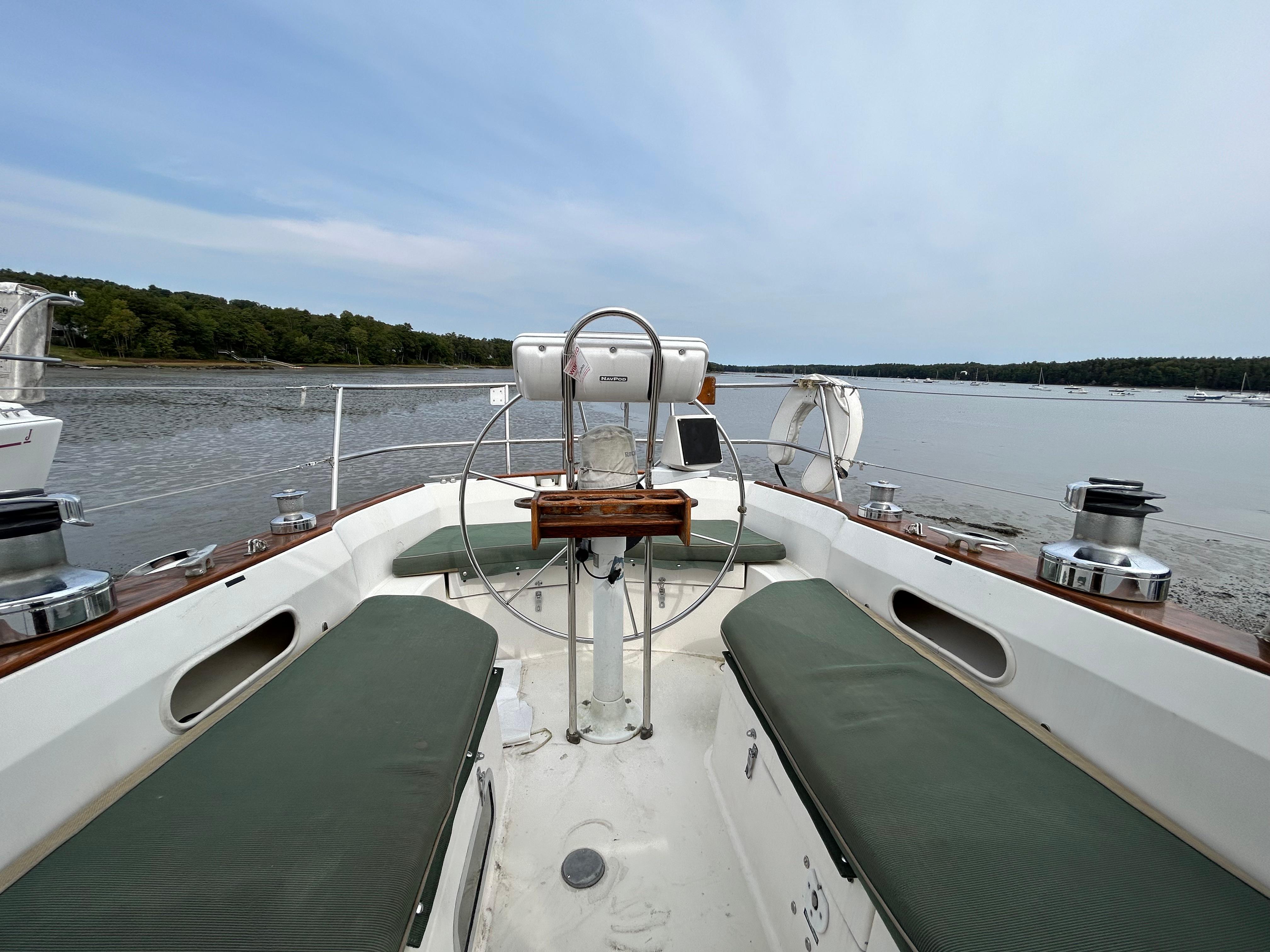 1982 Sabre 38 Sloop for sale - YachtWorld