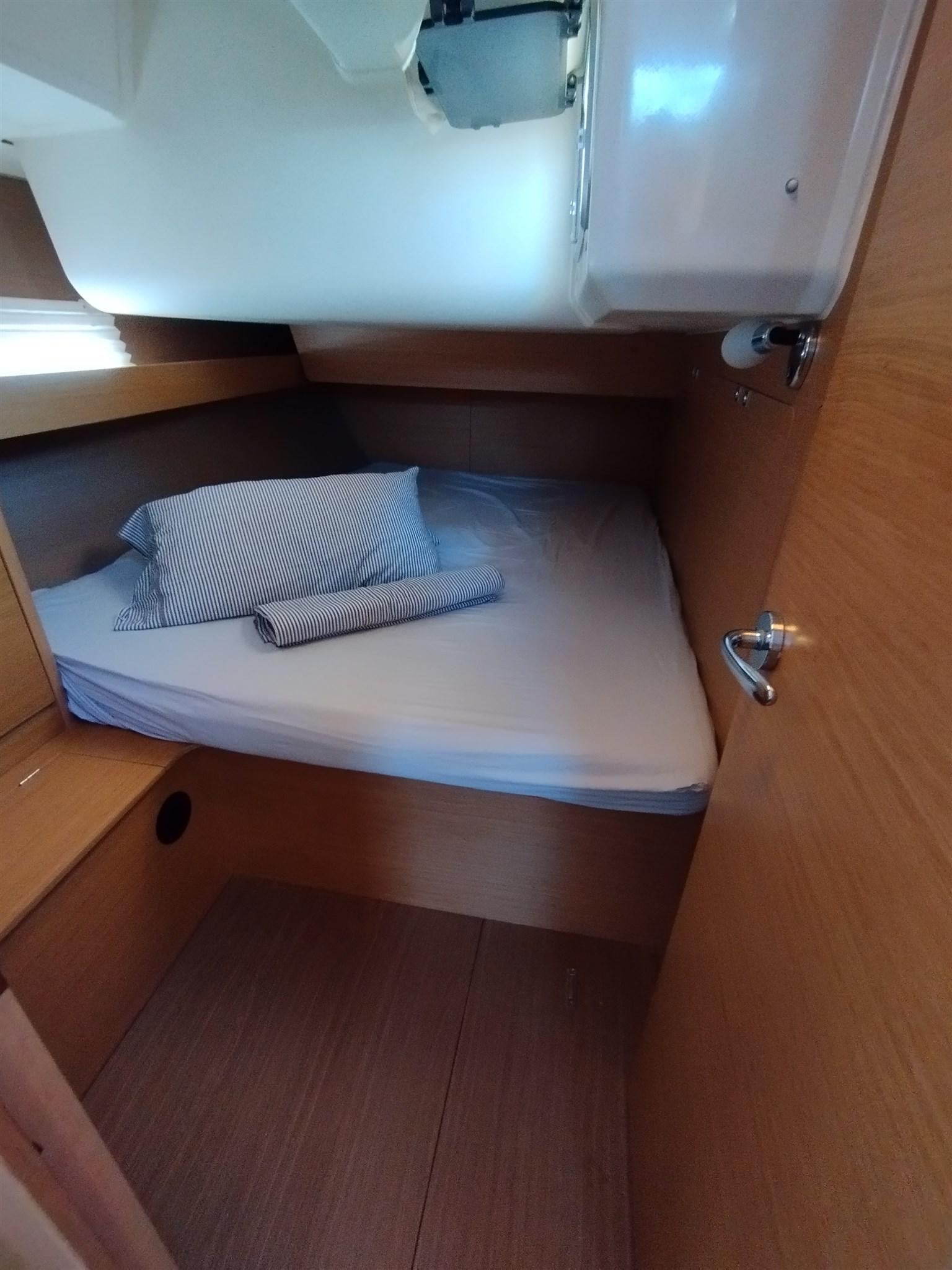 2017 Dufour 460 Grandlarge Cruiser for sale - YachtWorld