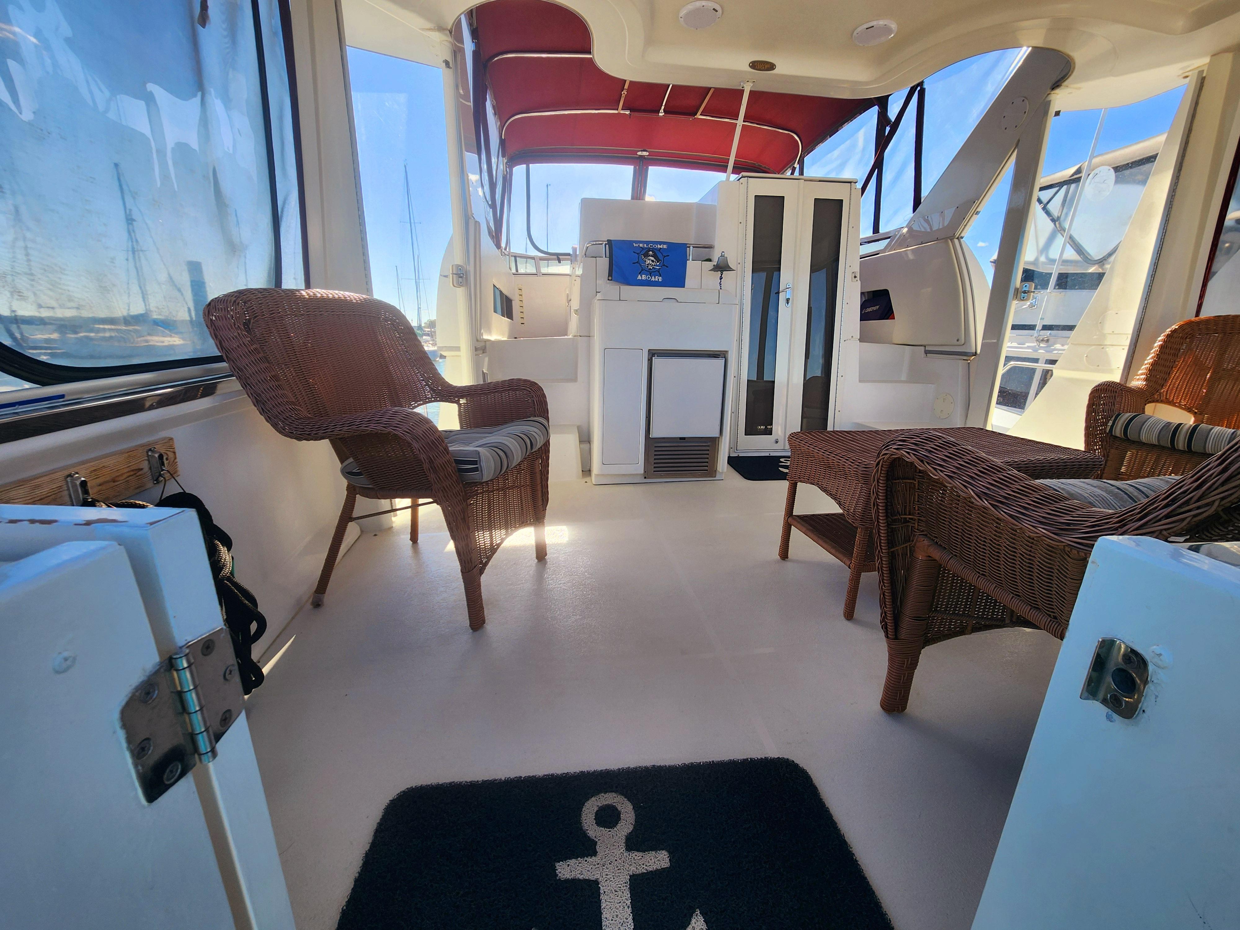 1999 Carver 406 Aft Cabin Motor Yacht Motor Yacht for sale - YachtWorld