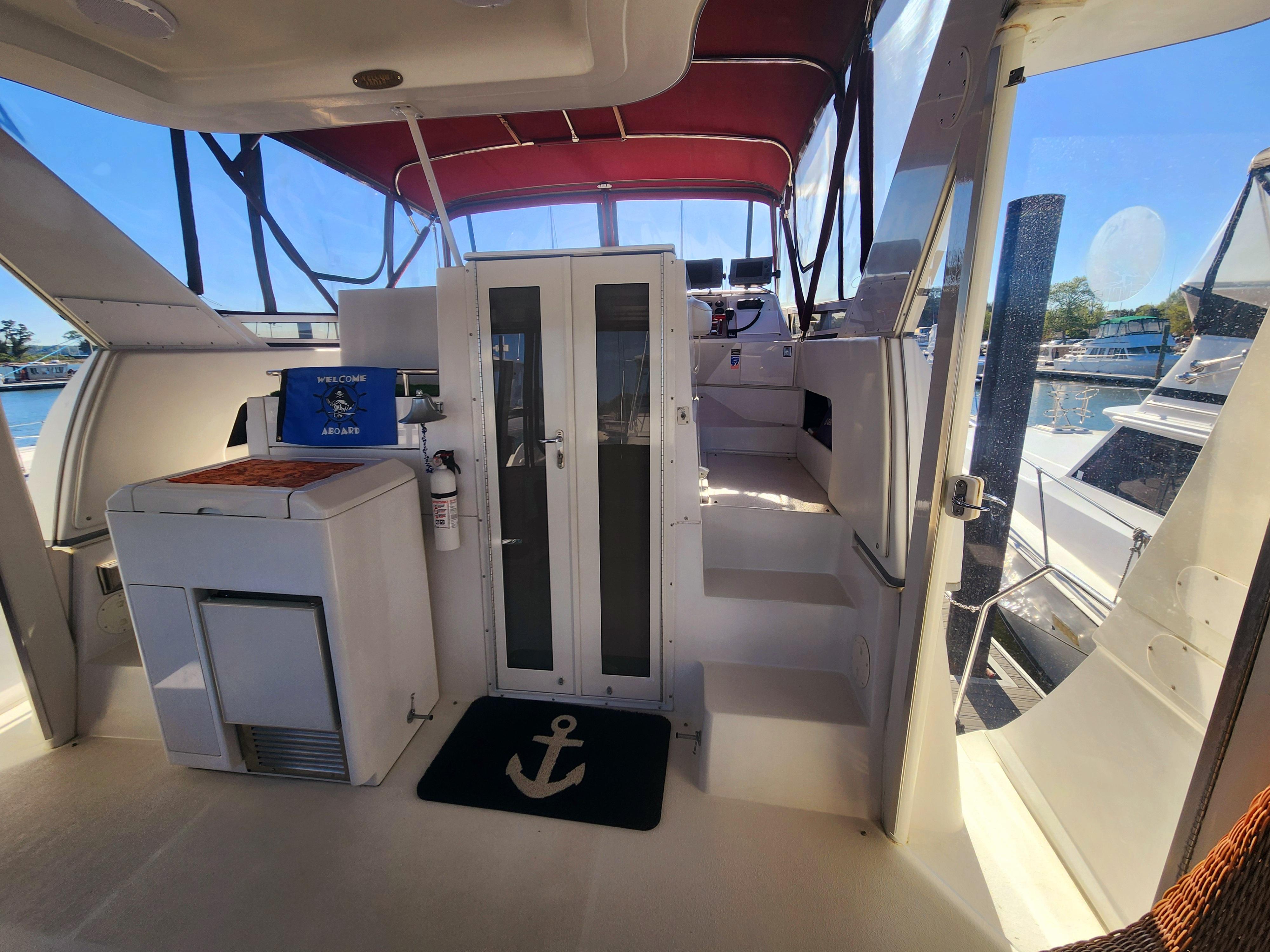 1999 Carver 406 Aft Cabin Motor Yacht Motoryachten Kaufen - YachtWorld