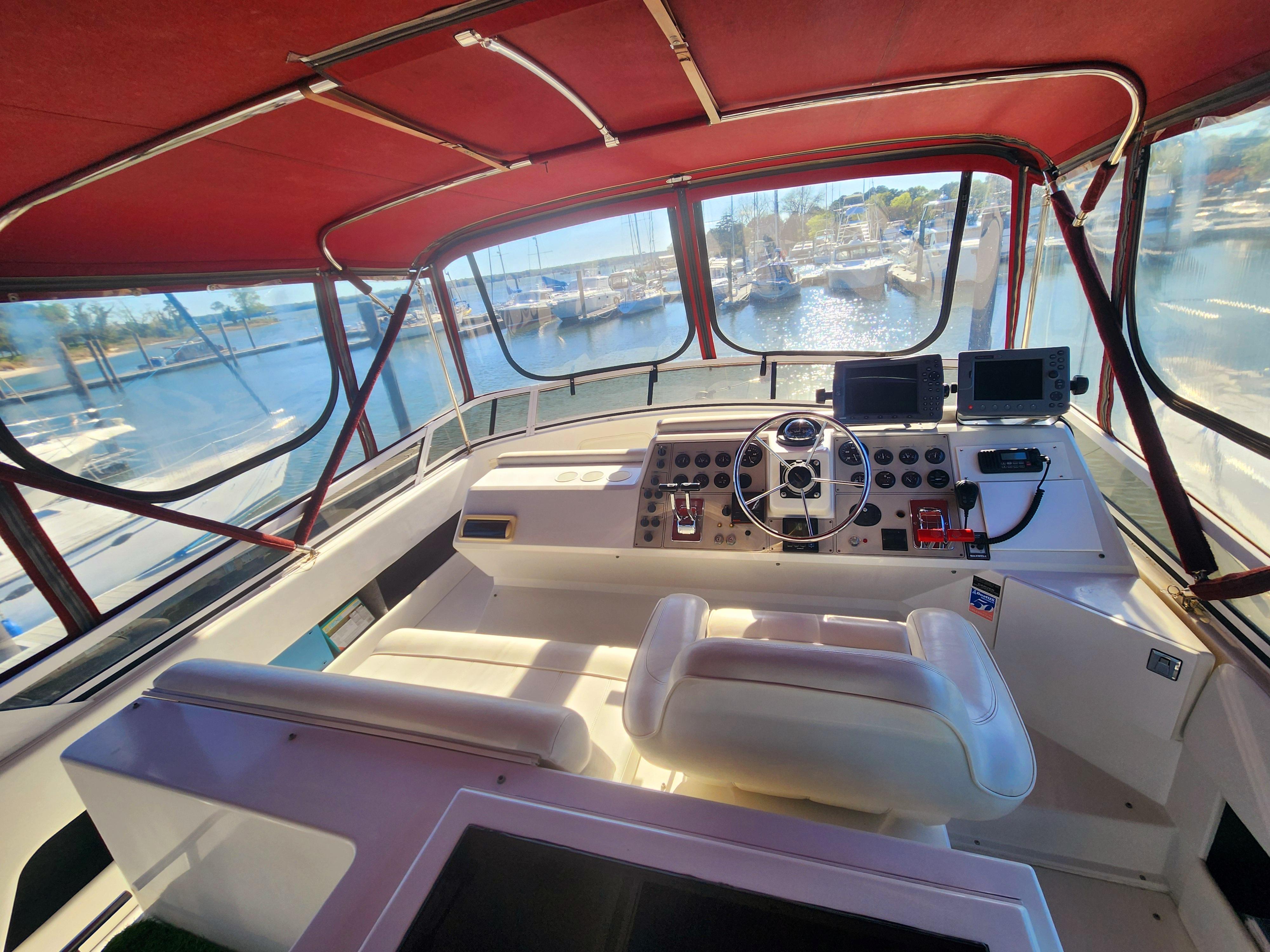 1999 Carver 406 Aft Cabin Motor Yacht Motoryachten Kaufen - YachtWorld