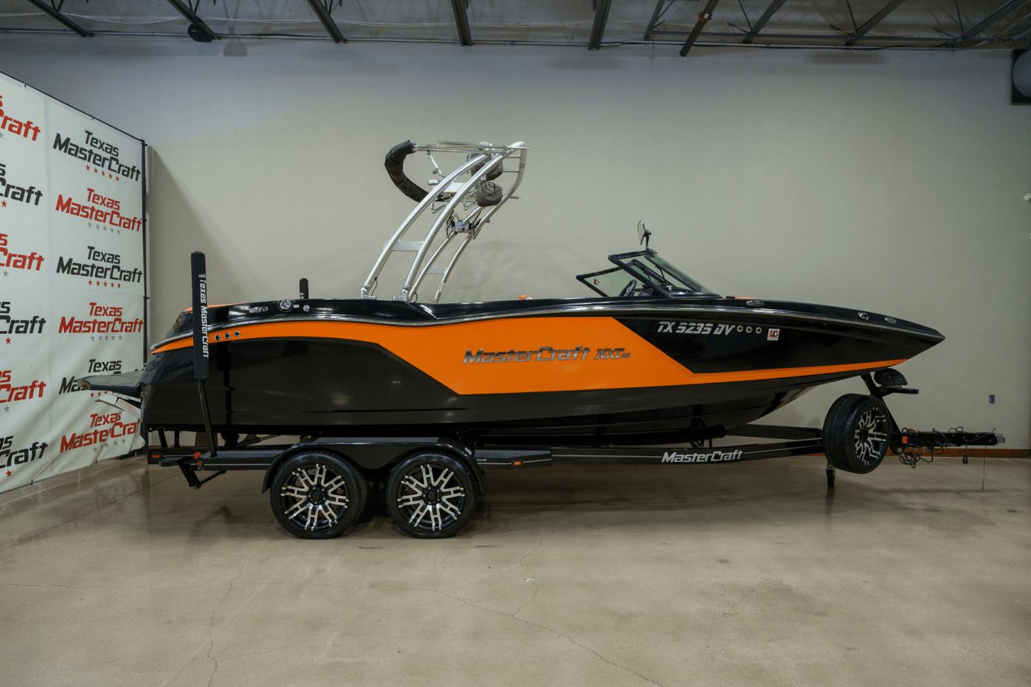 2017 MasterCraft NXT22 Ski and Wakeboard for sale - YachtWorld