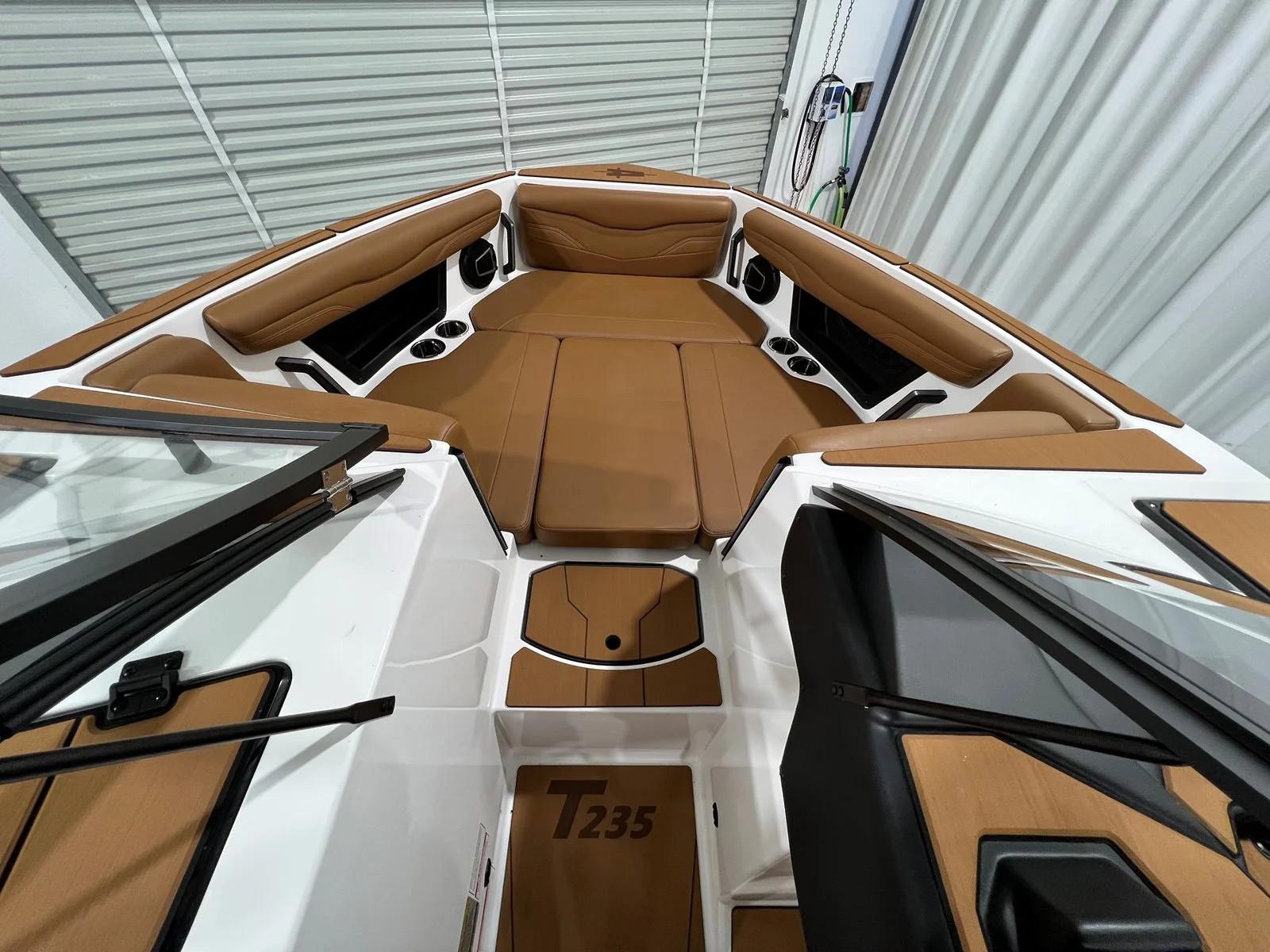2024 Axis T235 Ski and Wakeboard for sale - YachtWorld