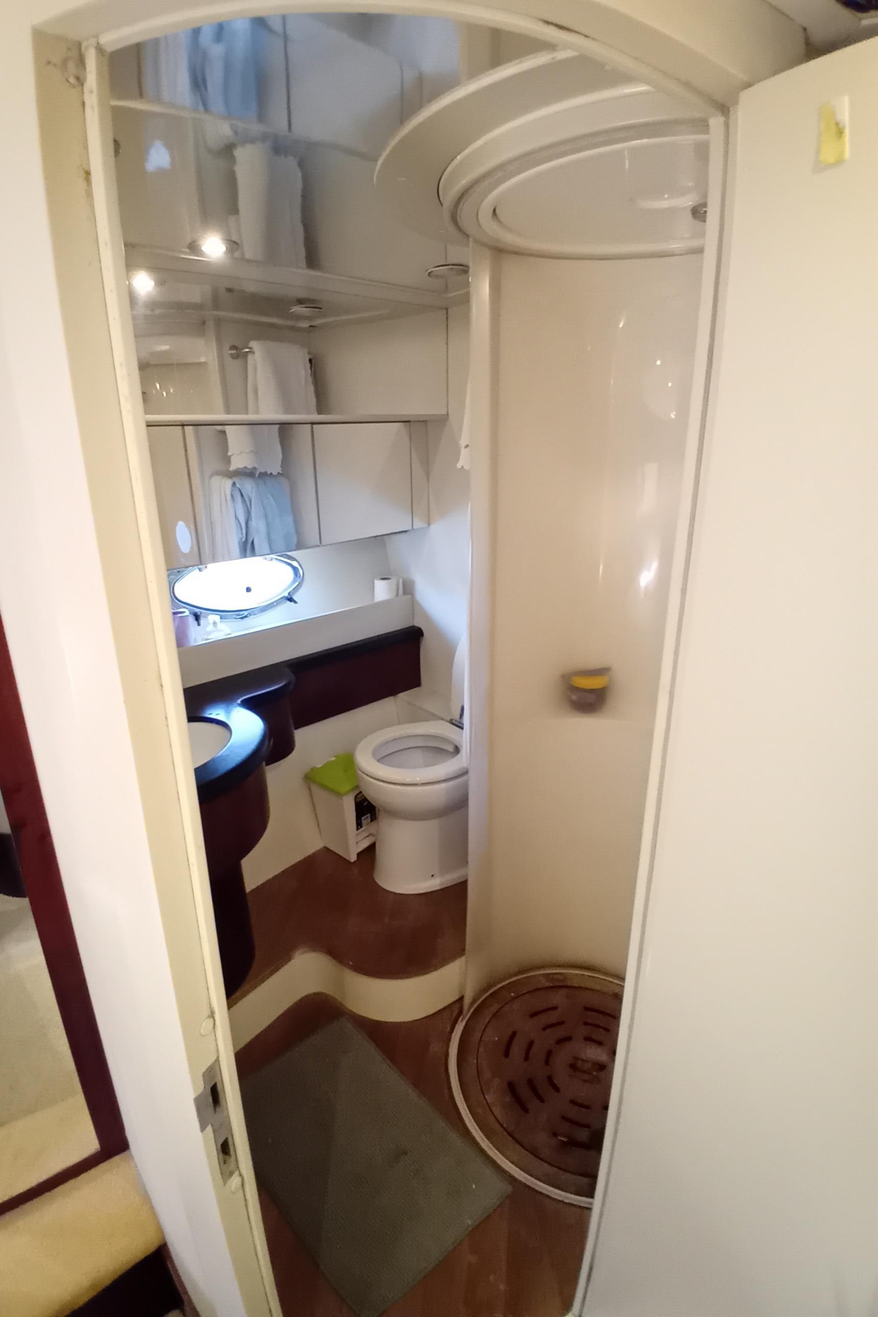 1999 Custom Admiral's Erredesign 153 Motor Yachts for sale - YachtWorld