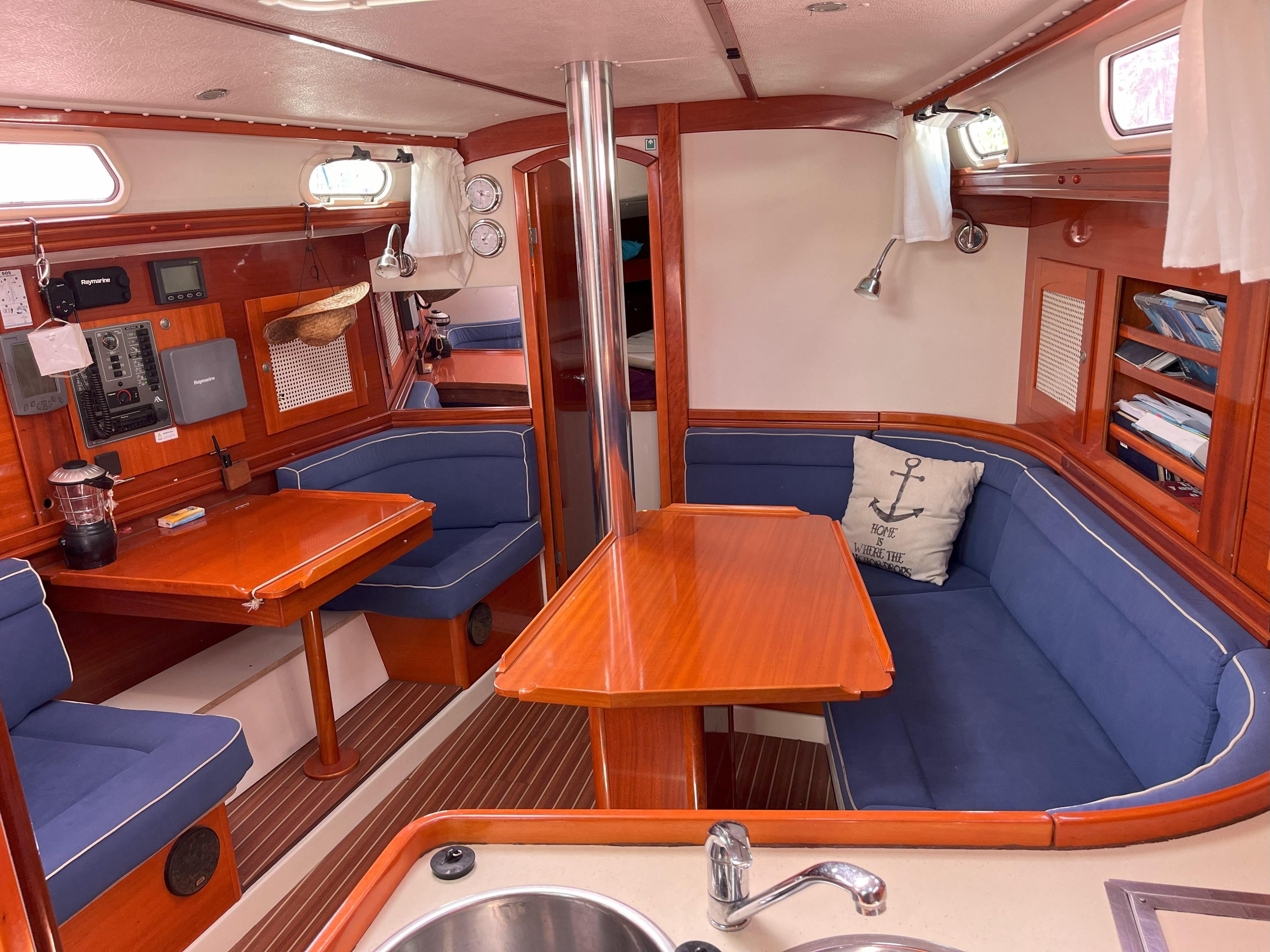 2004 Hanse 371 Cruiser for sale - YachtWorld