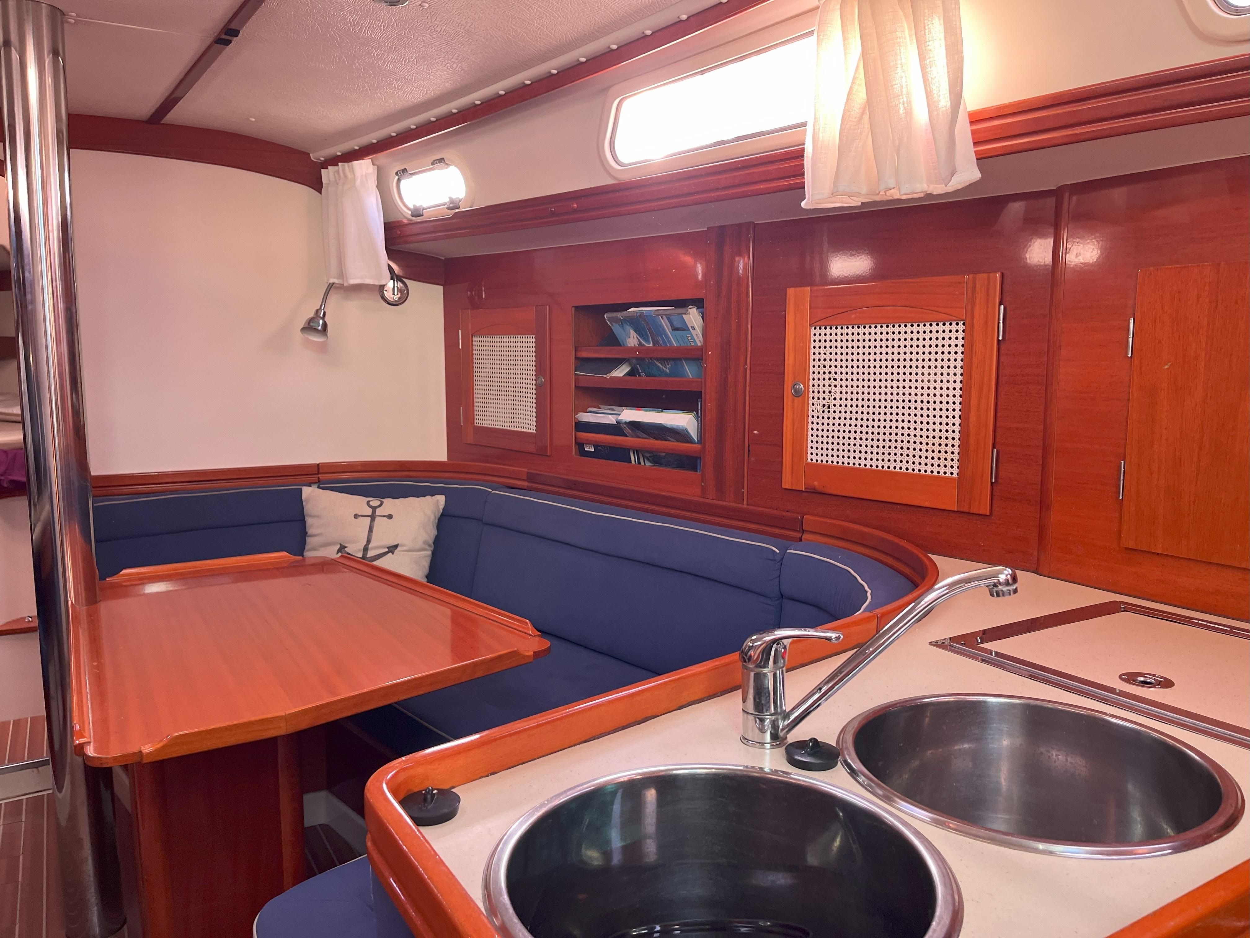 2004 Hanse 371 Cruiser for sale - YachtWorld