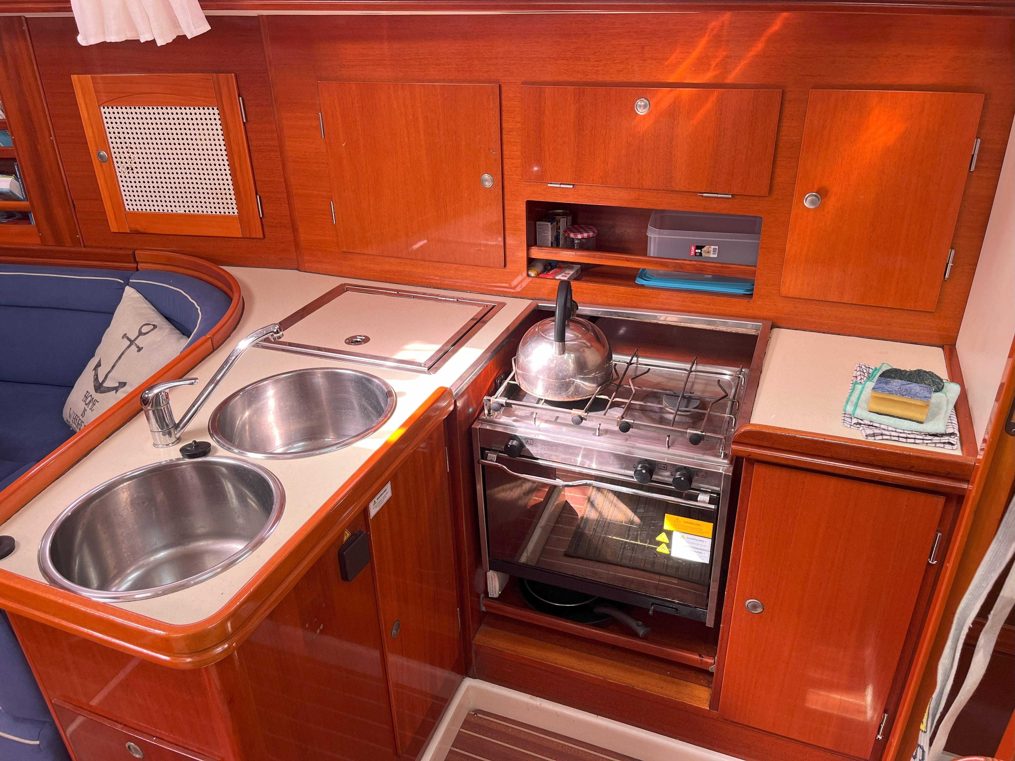 2004 Hanse 371 Cruiser for sale - YachtWorld