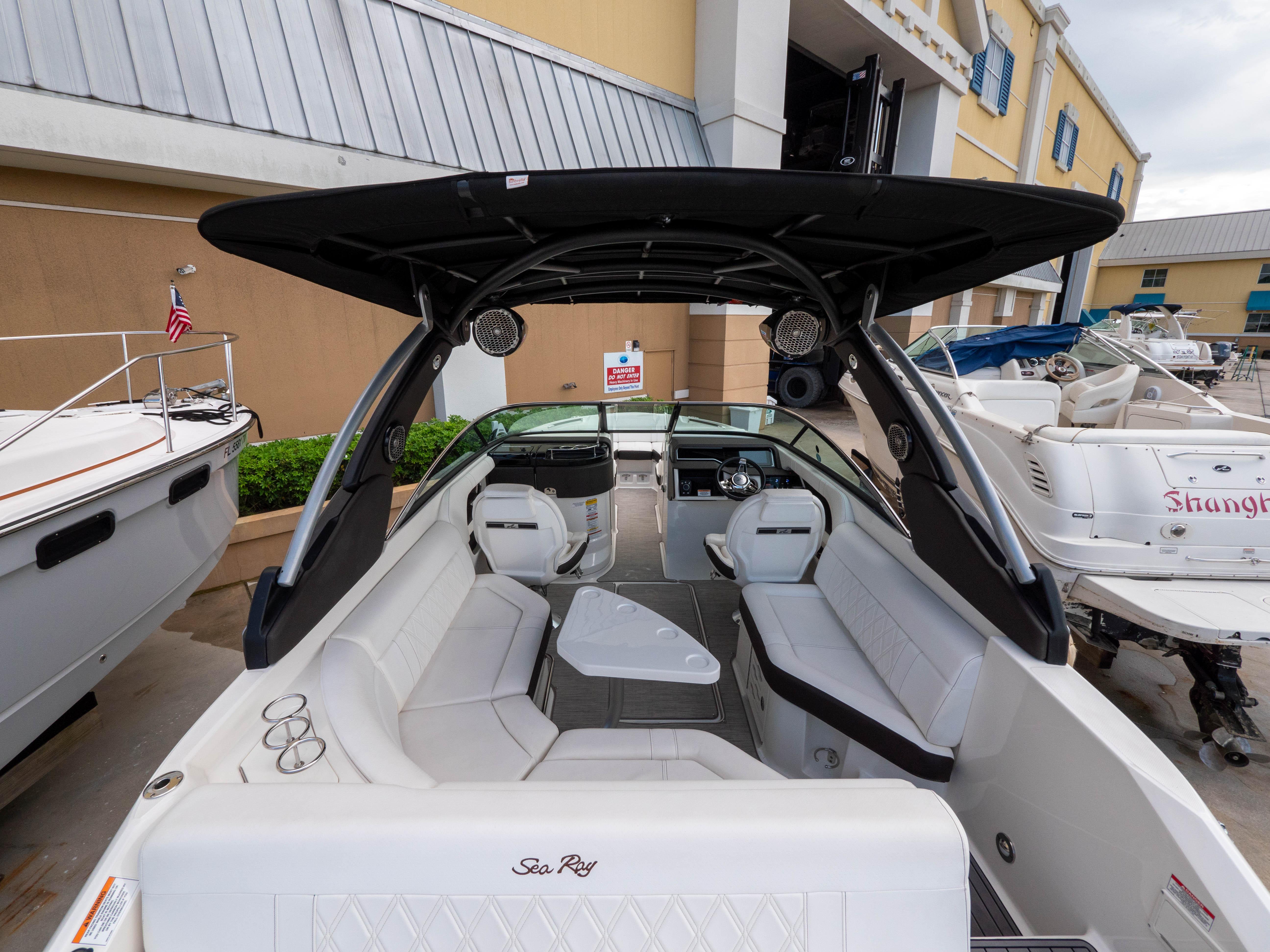 2018 Sea Ray 250 SLX Bowrider for sale - YachtWorld