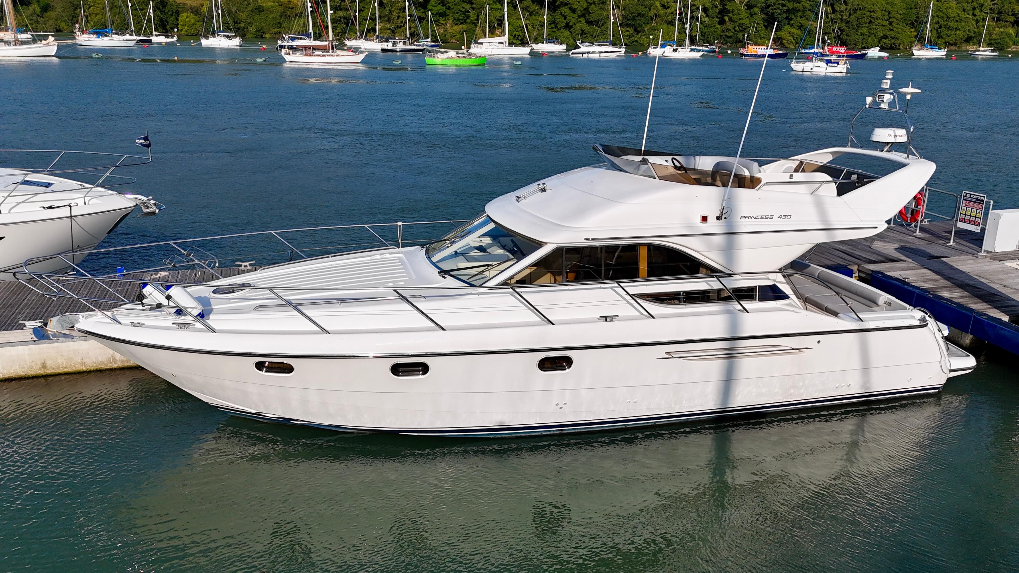 Used Princess Yachts 430 in Devon - iNautia