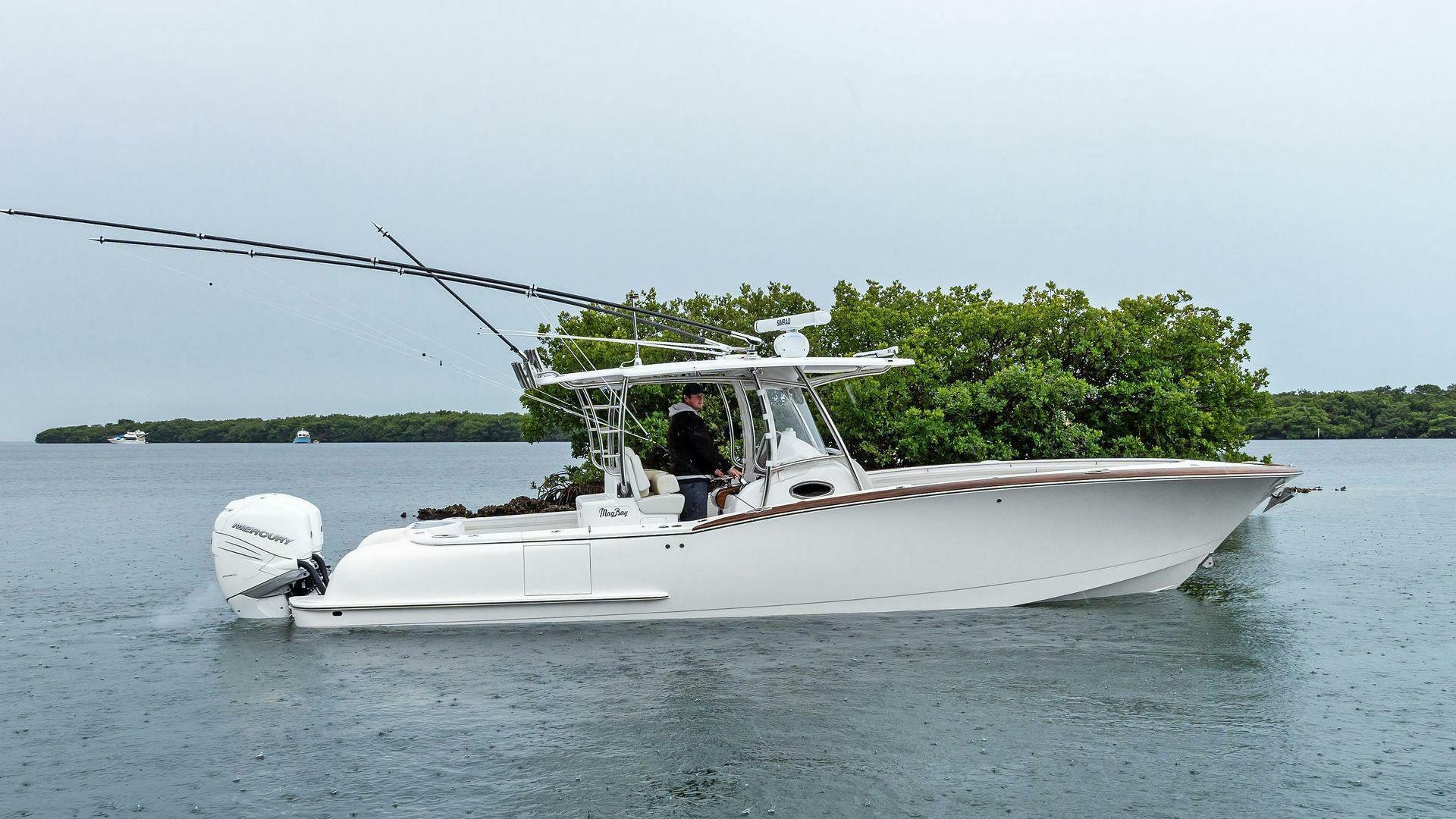 2019 Mag Bay 33 Center Console Walkaround Konsol till salu- YachtWorld