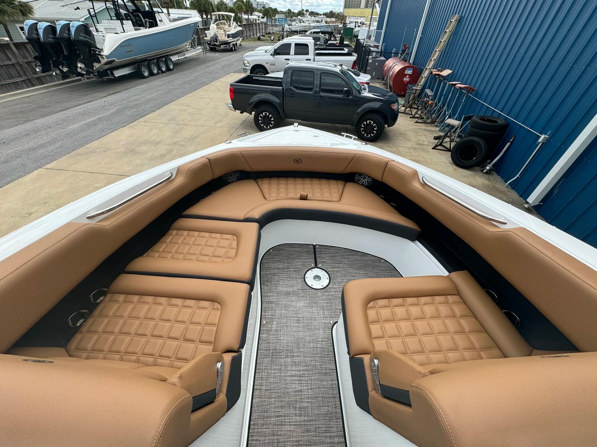 2024 Cobalt 30 SC Cruiser for sale - YachtWorld