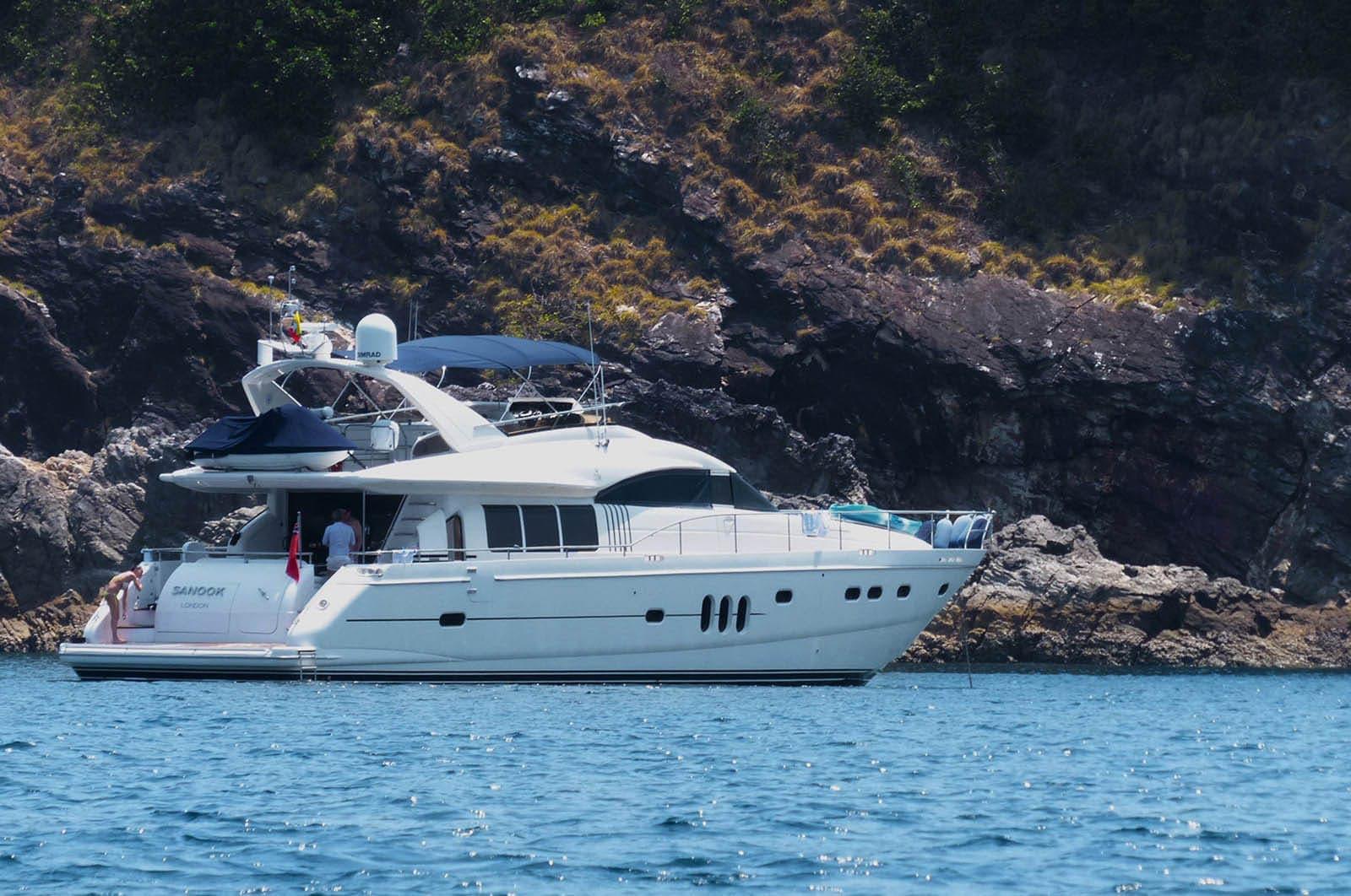 2004 Princess 75 Motor Yacht for sale - YachtWorld